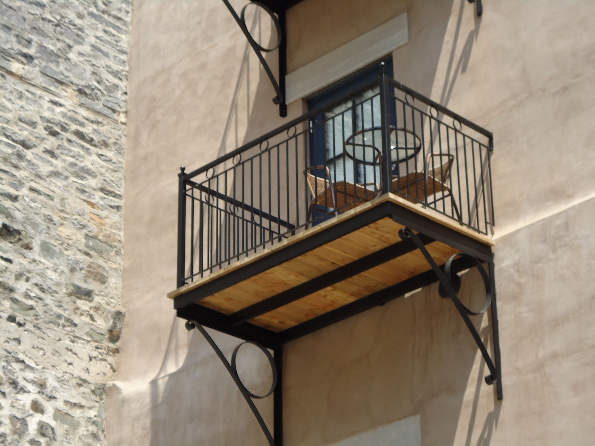 Faux Balcon en fer forgé à Québec | Fer Ornemental de Beauport inc.