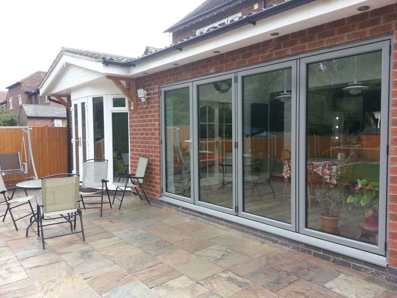 Home [www.cis-windows.com]