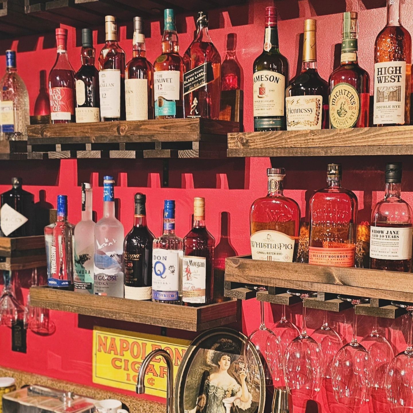 Premium Hand-Rolled Cigars | Connecticut Cigar Company