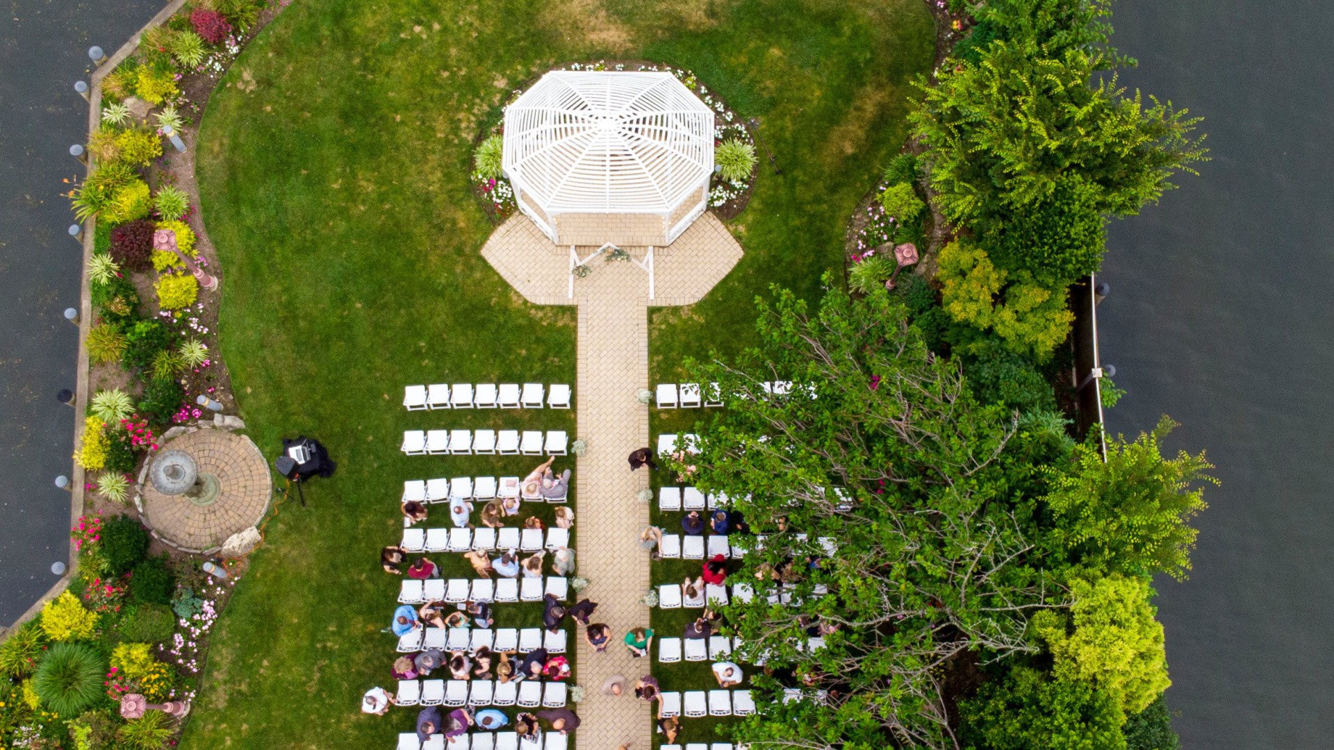 Outdoor Wedding Venue | Riviera Waterfront Mansion | NY