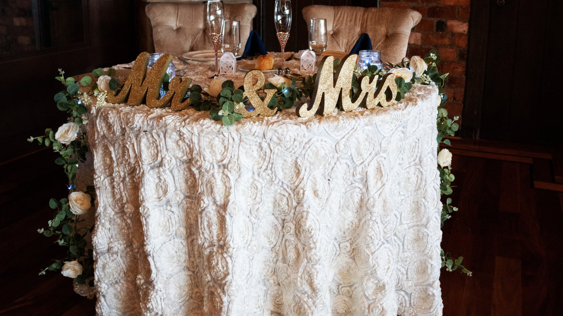 Bride & Groom Table | Riviera Waterfront Mansion