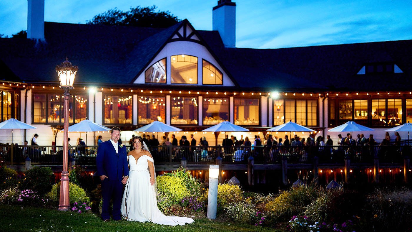 Outdoor Cocktail Hour | Riviera Waterfront Mansion | NY