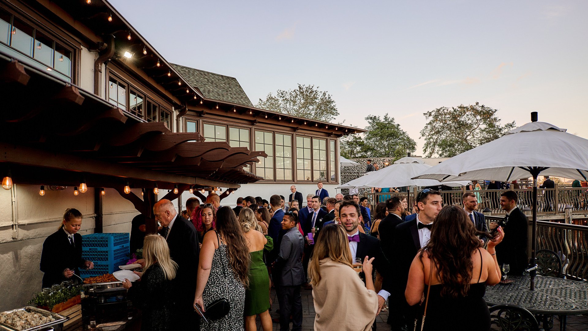 Outdoor Cocktail Hour | Riviera Waterfront Mansion | NY
