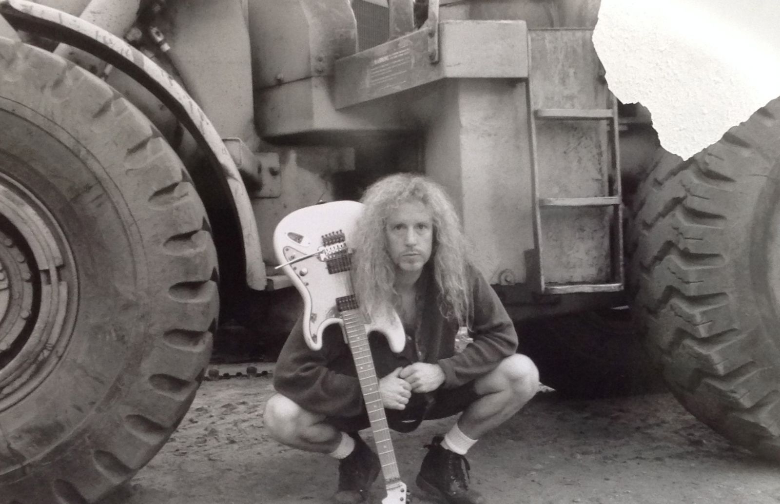 About - Chet Thompson Guitar