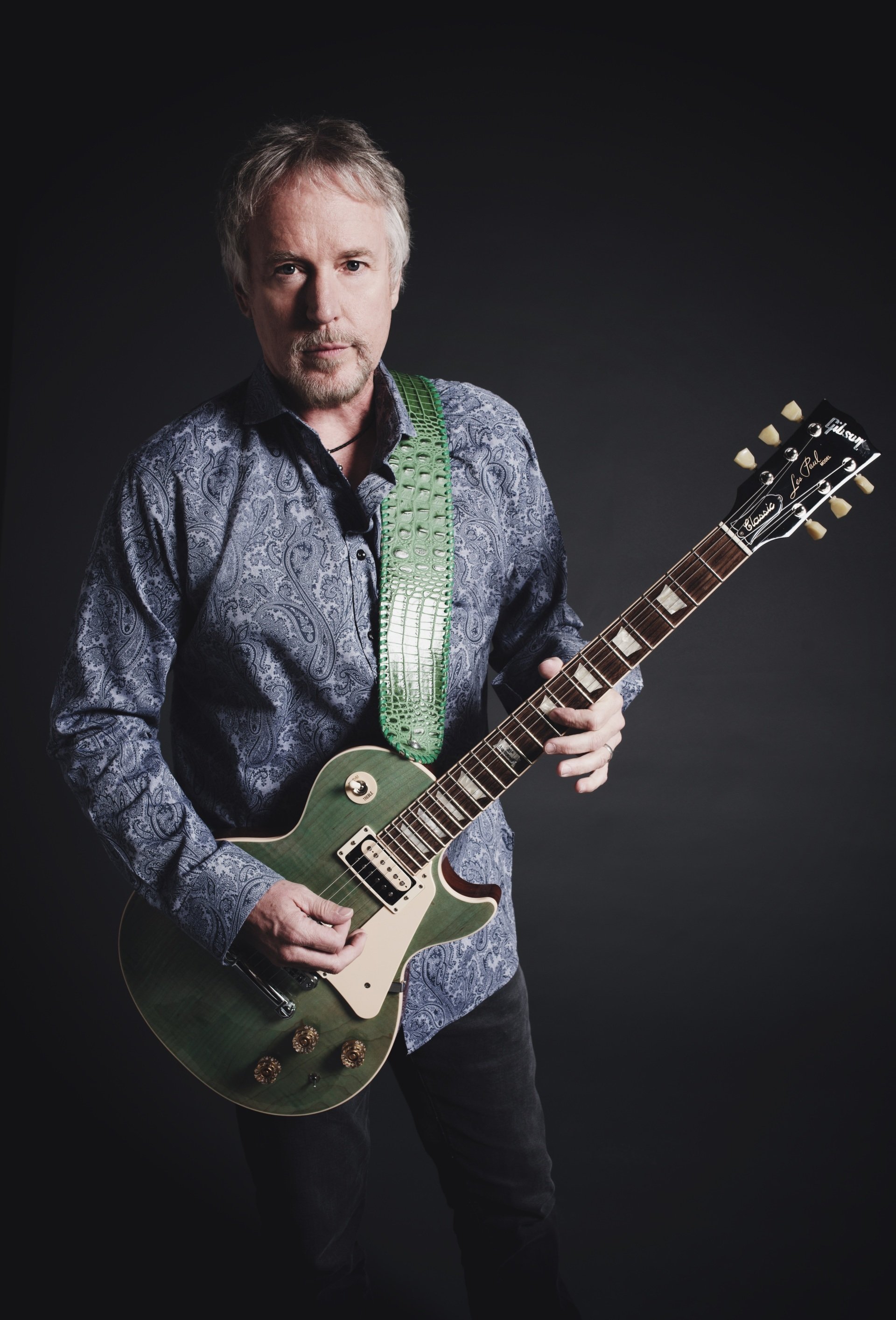 About - Chet Thompson Guitar