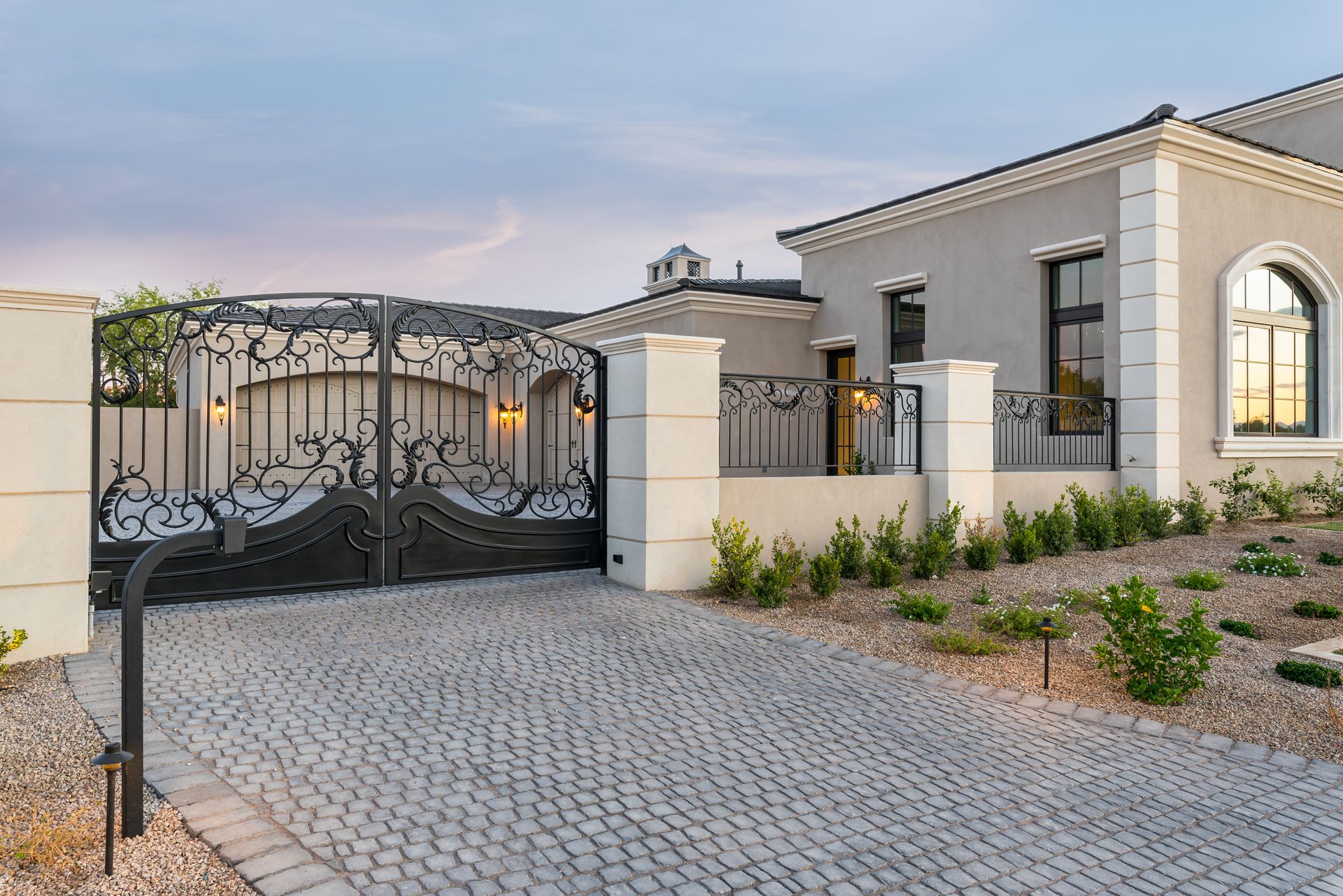 Formal Mediterranean - Fratantoni Luxury Estates