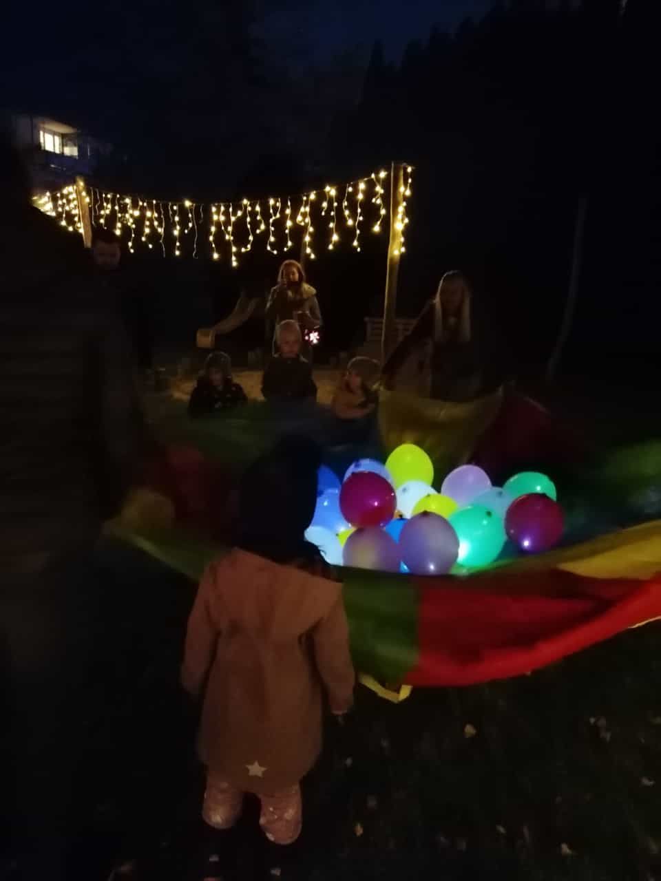 Laternenfest mit vielen Lichtern