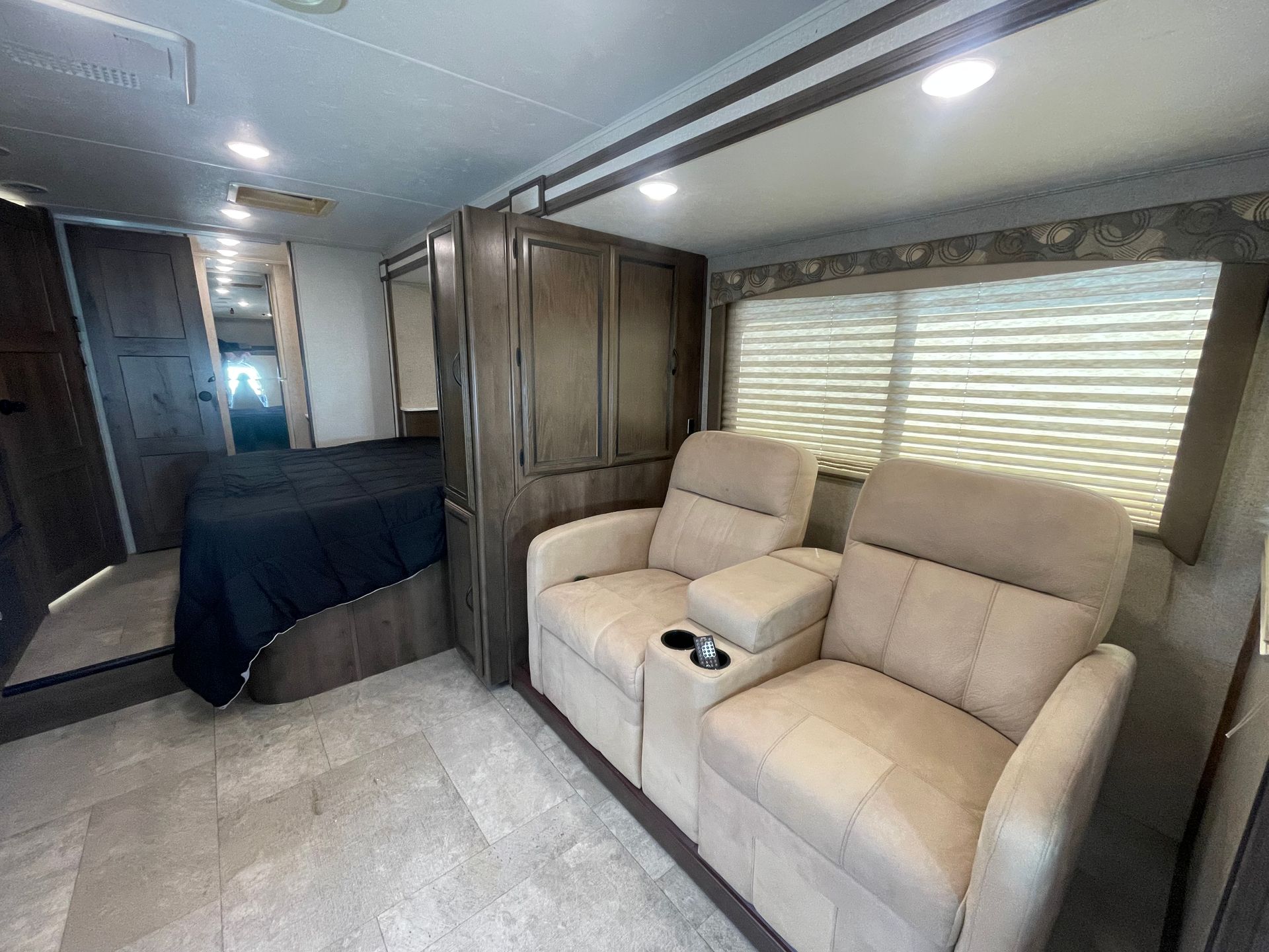 2019 COACHMEN FREELANDER 24FS