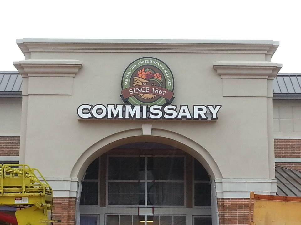 Home [www.descantawningsandsigns.com]