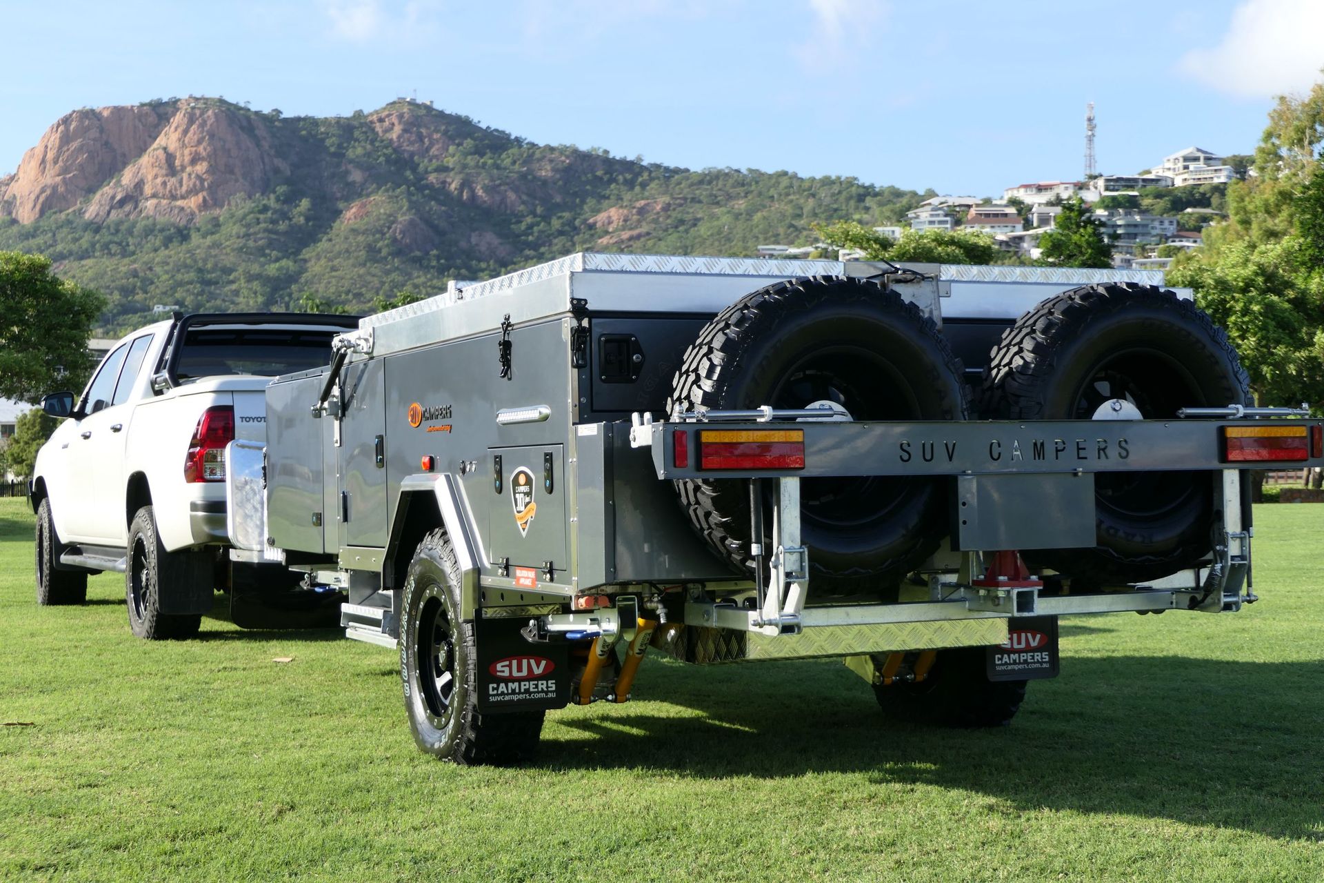SUV Grand Slide Camper