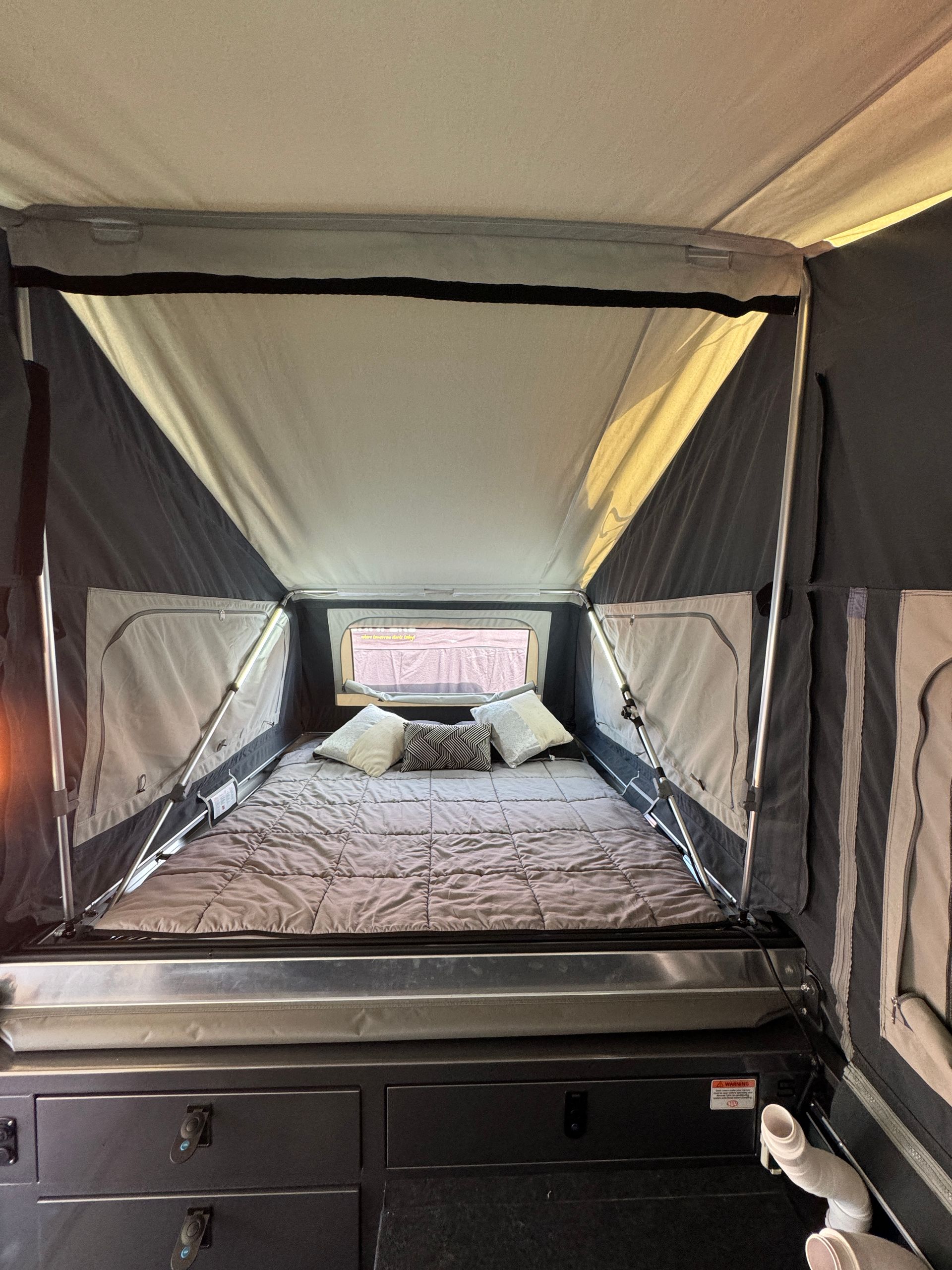 SUV Teletrack Series 4 Camper