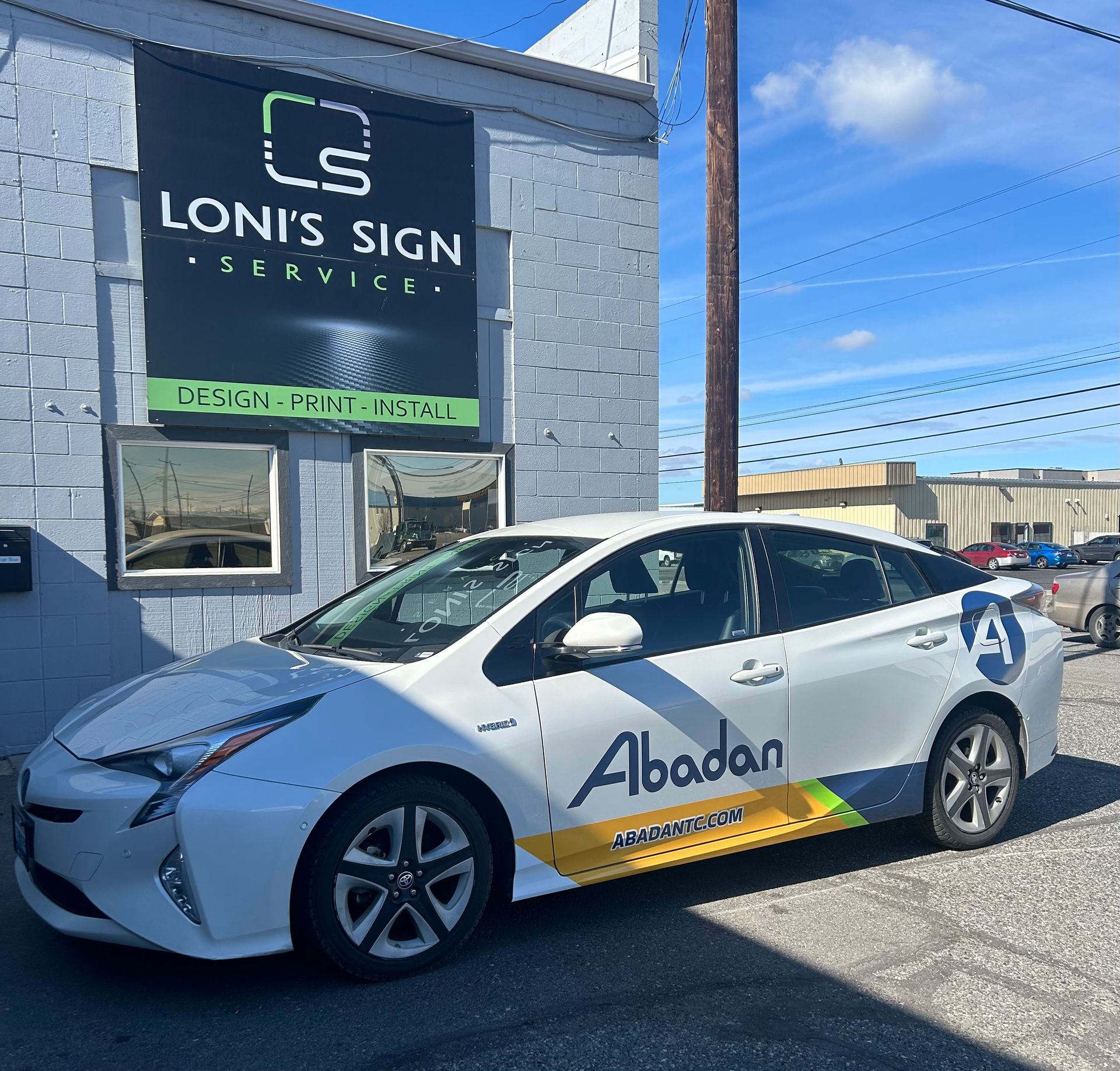 Storefront Signs | Loni’s Sign Service | Pasco