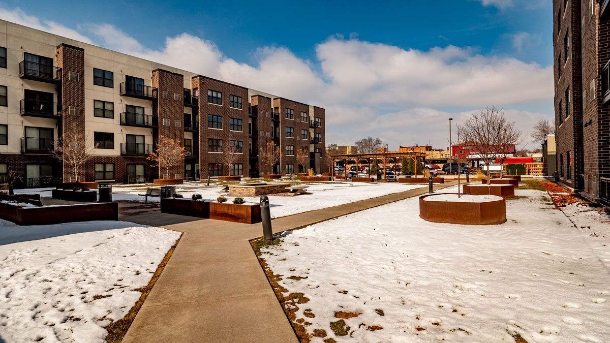 Gallery Flats Apartments in Hopkins – 50 8th Avenue S