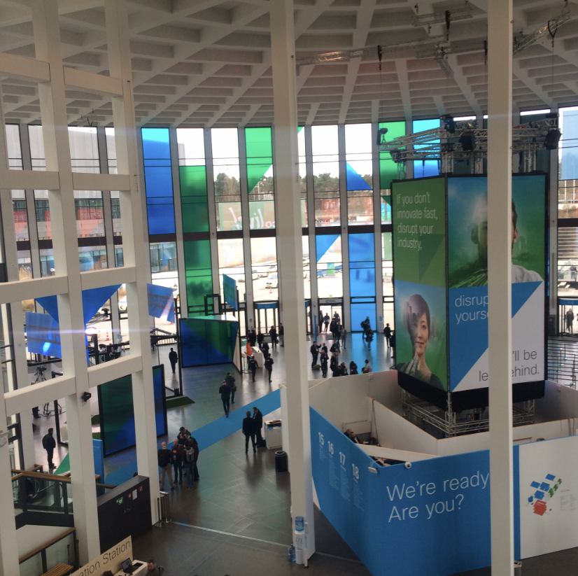 IGI Fitting Crew Sign Fitters & Graphic Installers Herts Essex Global