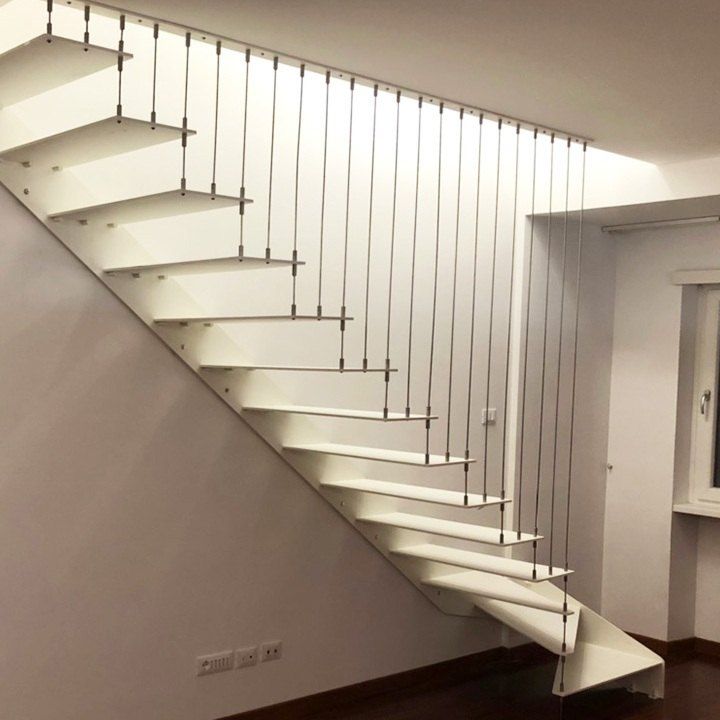 Scale con struttura in legno o in ferro a Roma | MATTIOLI SRL