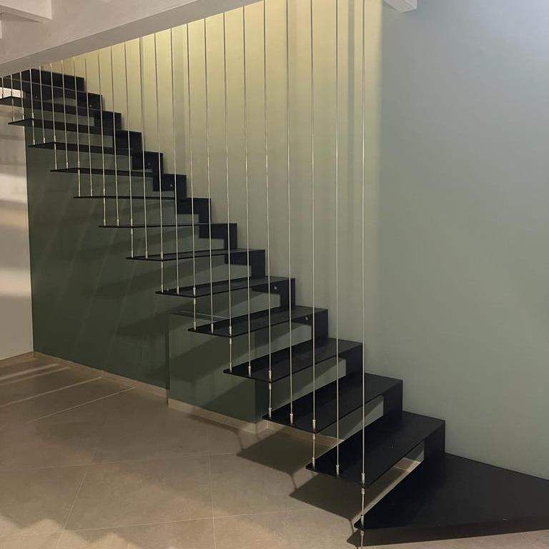 Scale con struttura in legno o in ferro a Roma | MATTIOLI SRL