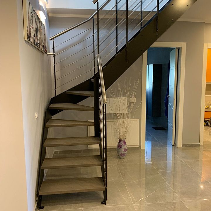 Scale con struttura in legno o in ferro a Roma | MATTIOLI SRL