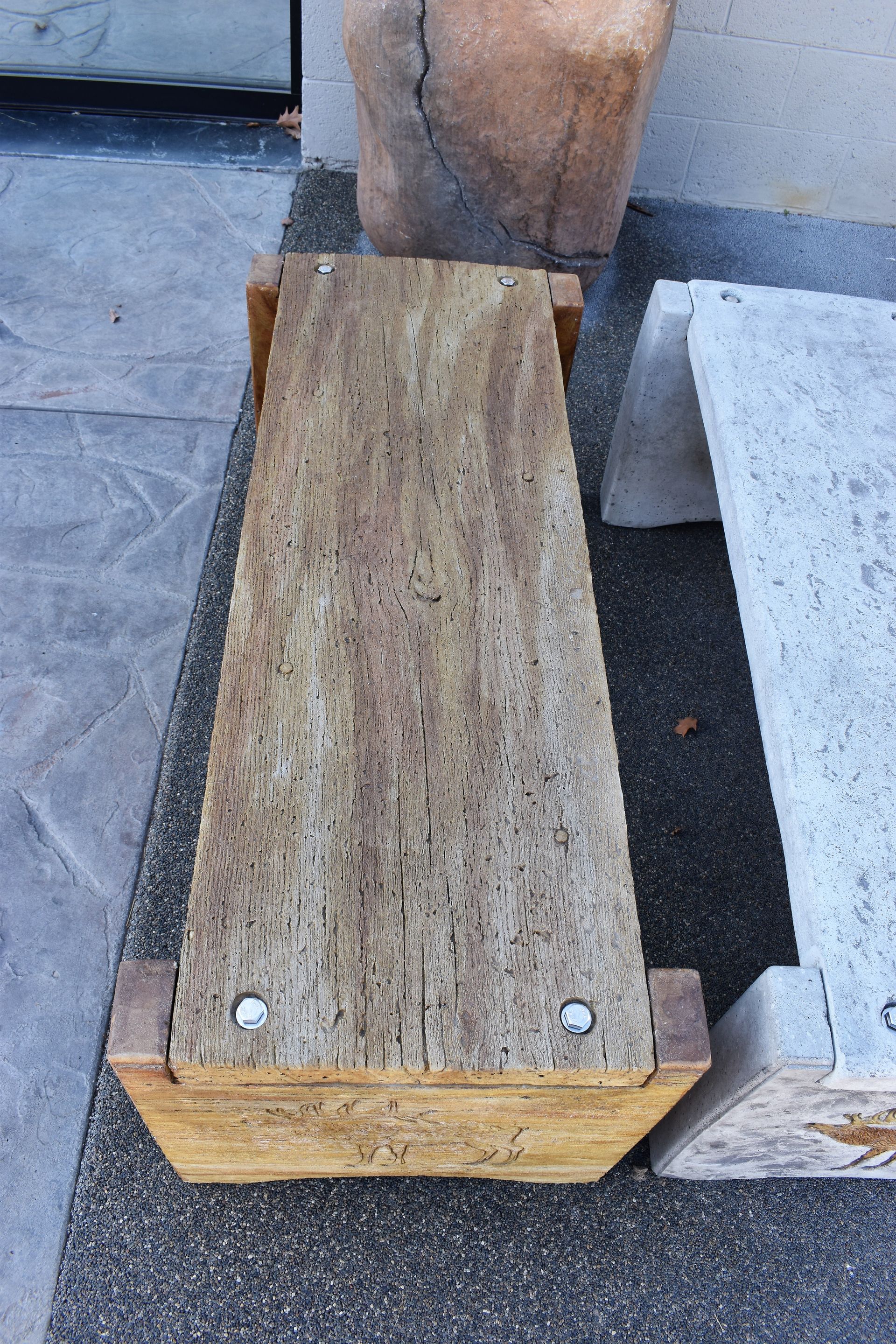 CUSTOM CONCRETE CREATIONS