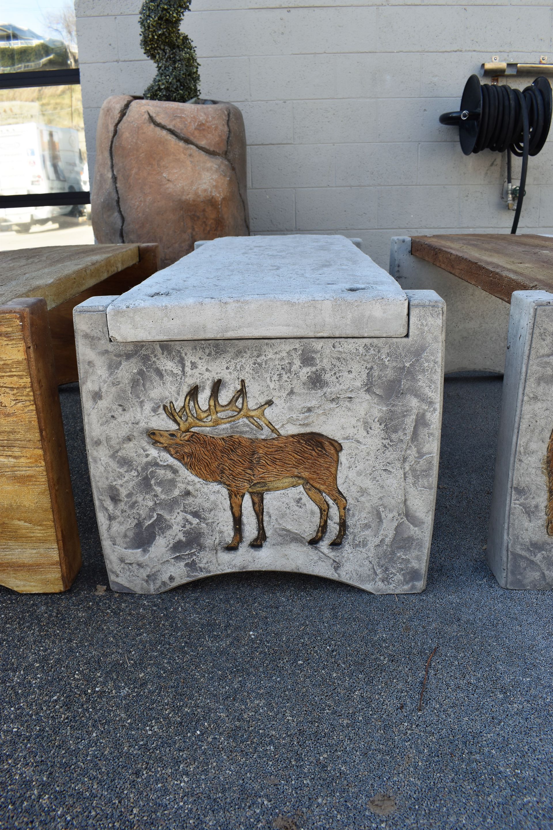 CUSTOM CONCRETE CREATIONS