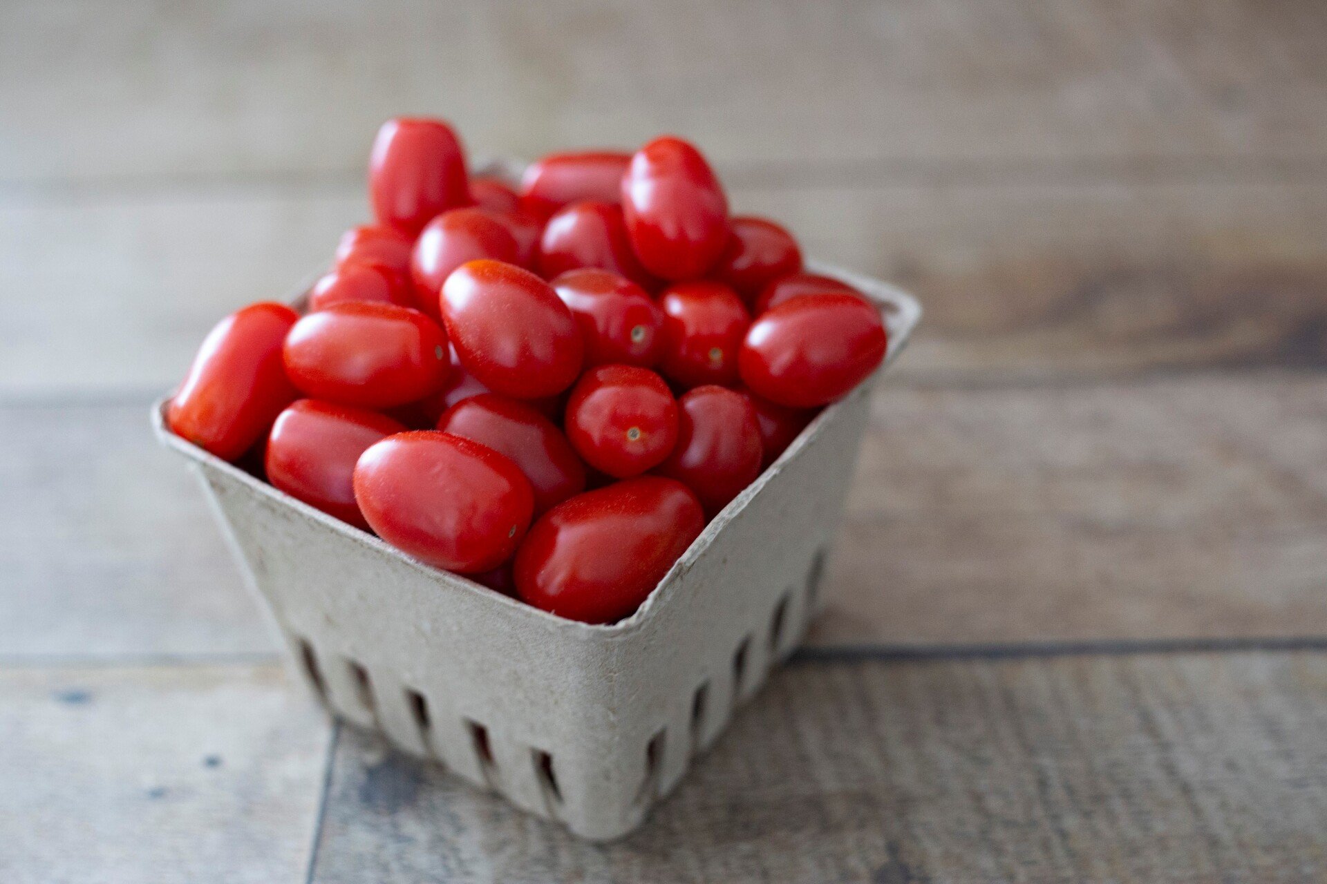 Tomato Packaging and boxes