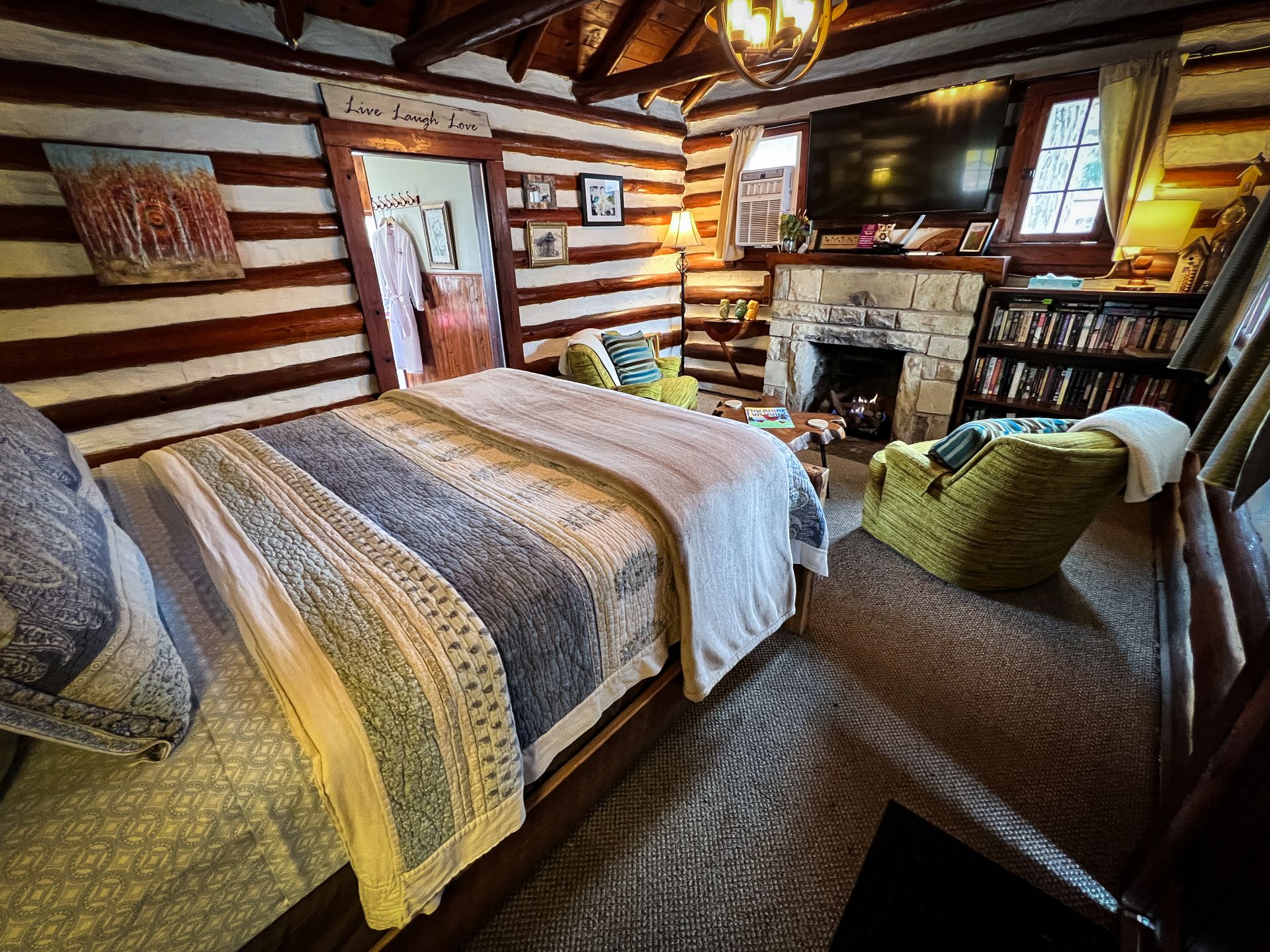 Sherwood Court Cottages & Guest Rooms