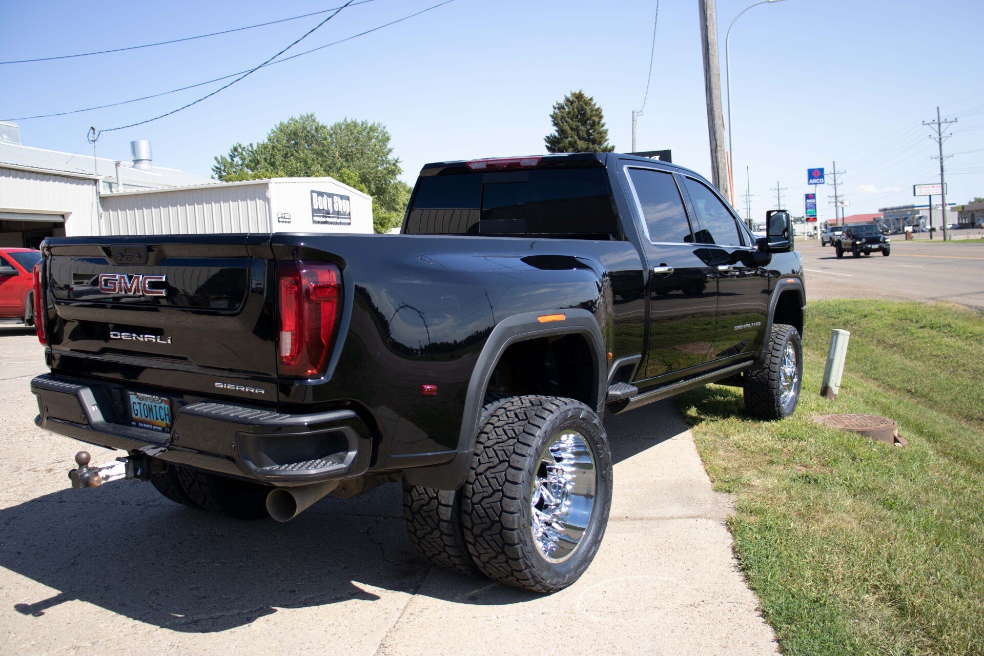 Dually | Dakota Kustomz Full Custom Garage