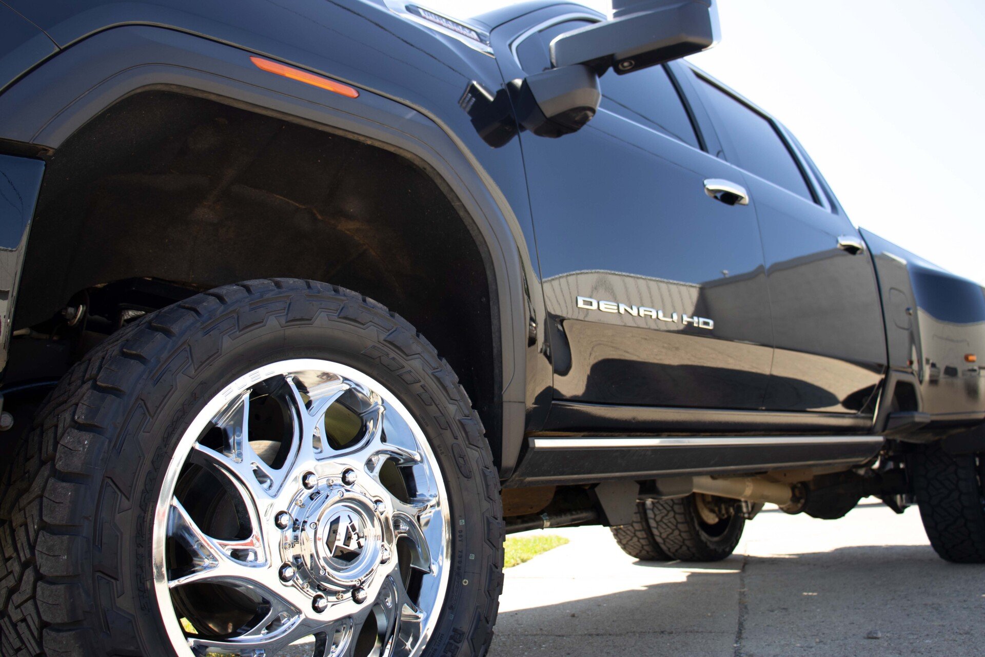 Dually | Dakota Kustomz Full Custom Garage