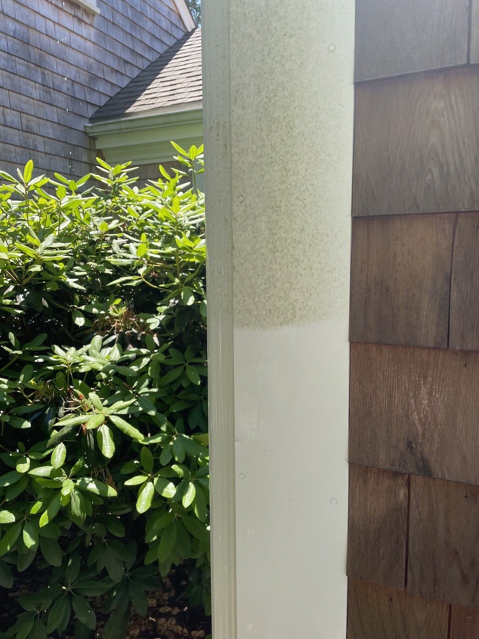 Outside Cleaners. Residential & Commercial Exterior Cleaning