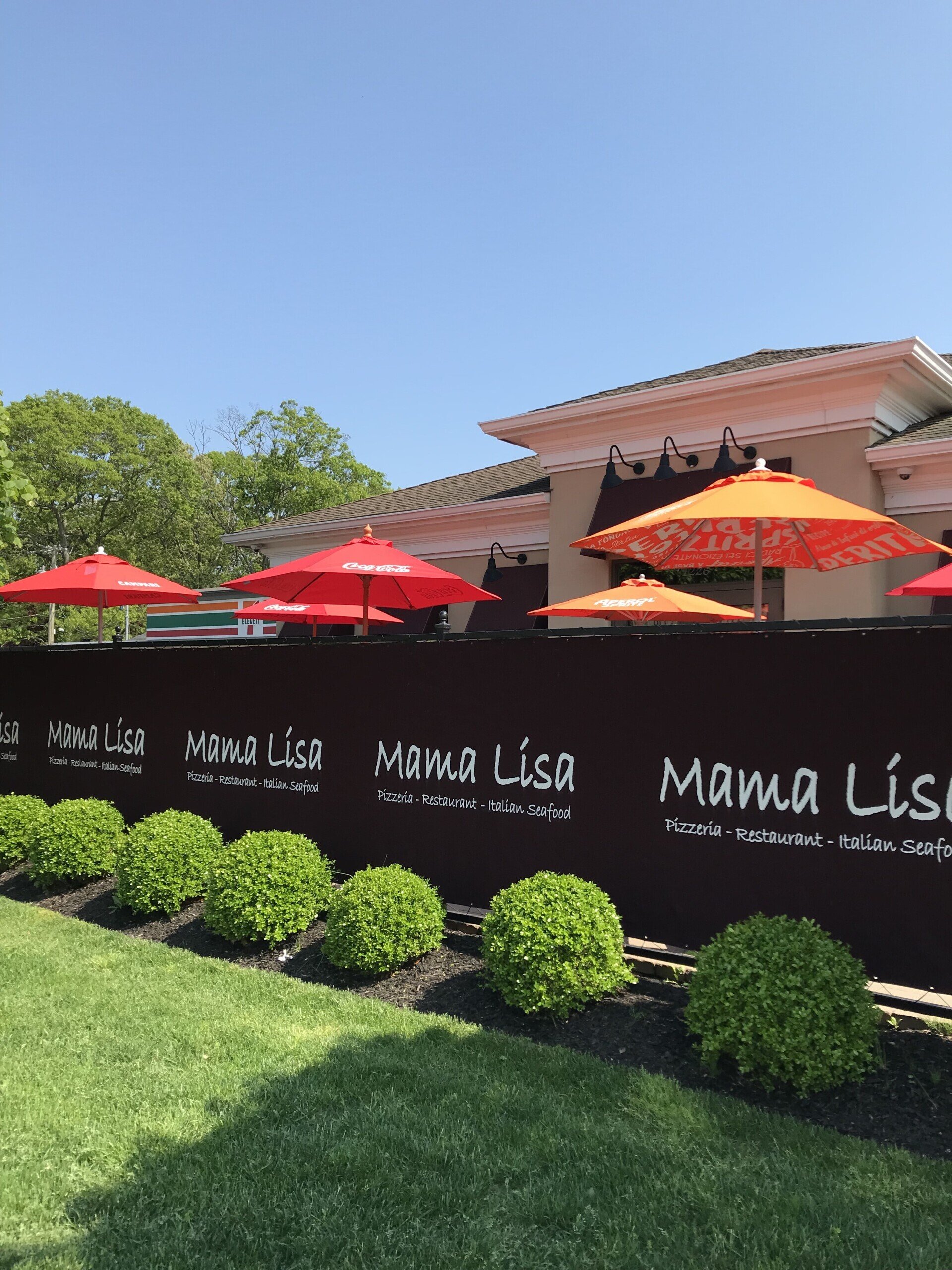 Mama Lisa Restaurant - Home