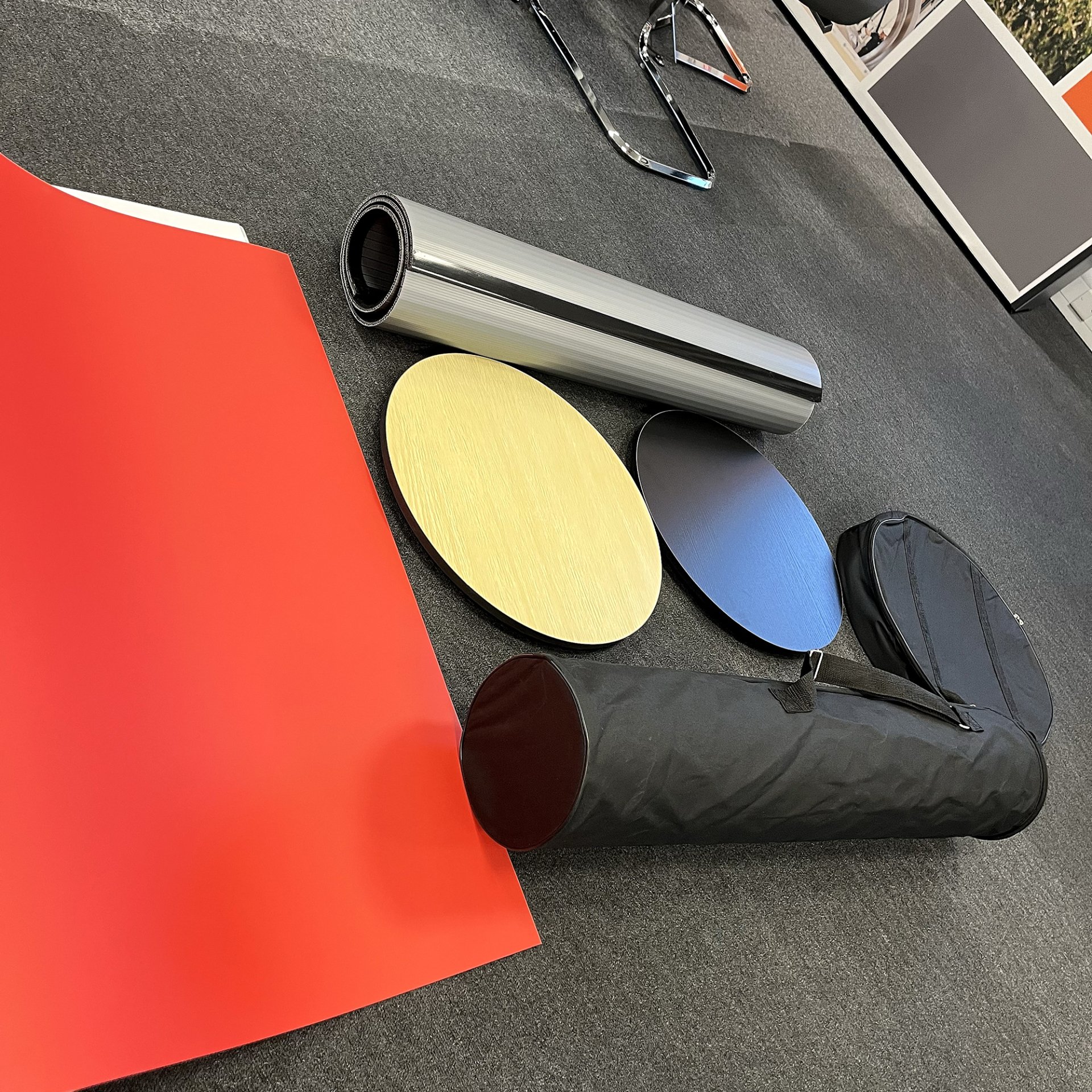 Basic Round Plinths - With Reversible Counter Tops