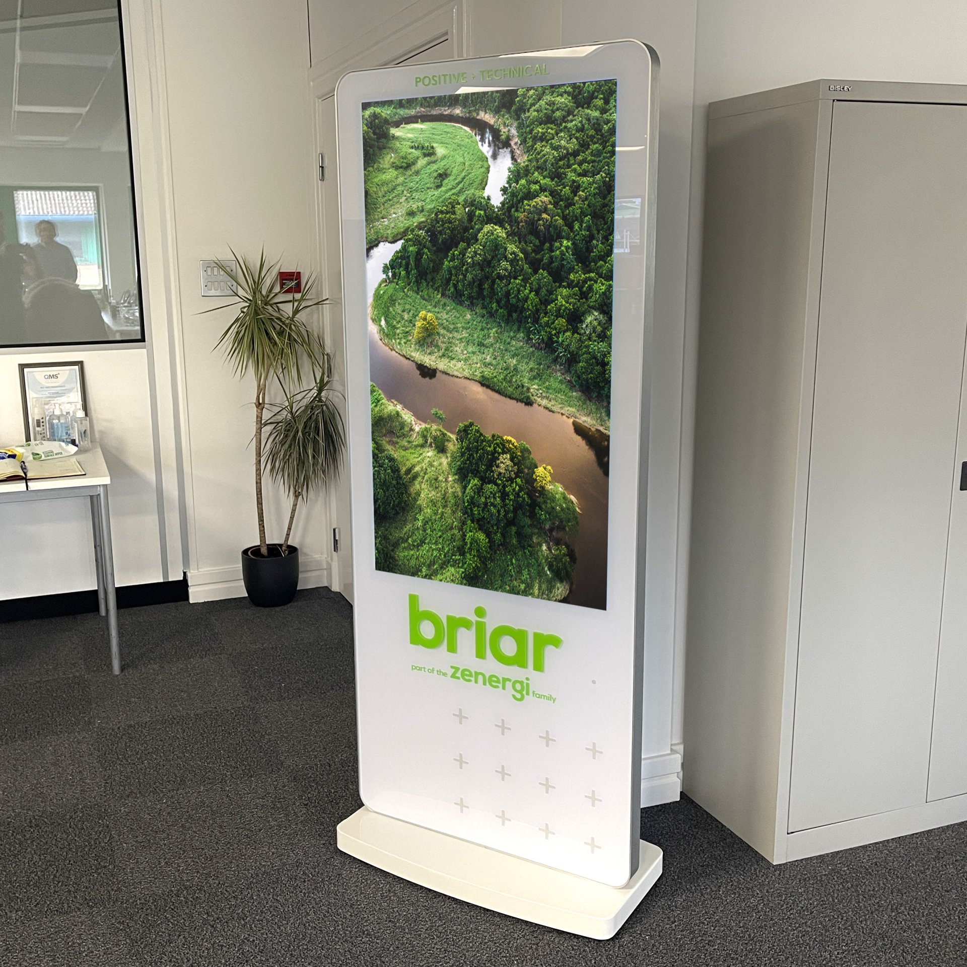 Freestanding Digital Posters | The Display Link