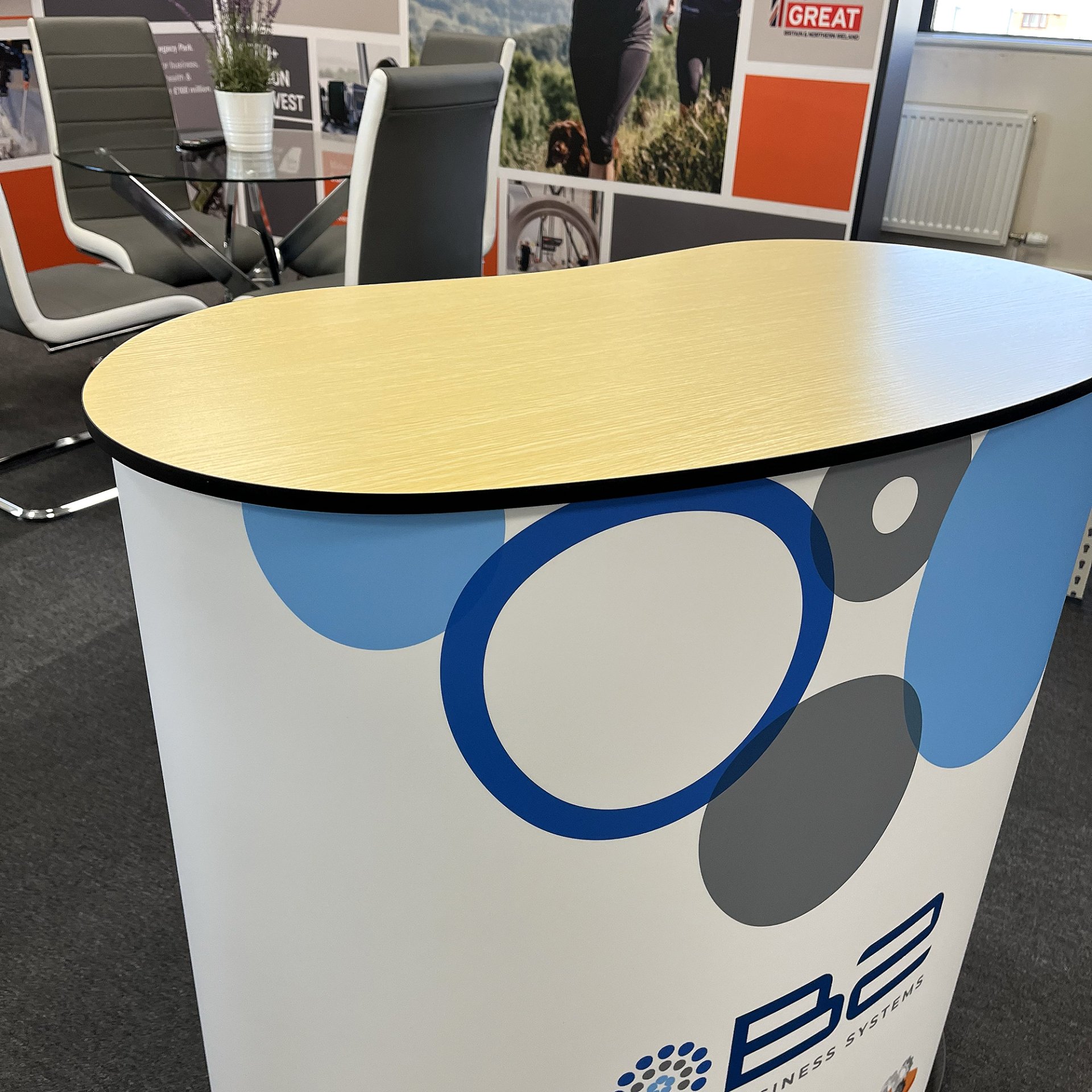 Basic Curved Plinths - With Reversible Counter Tops