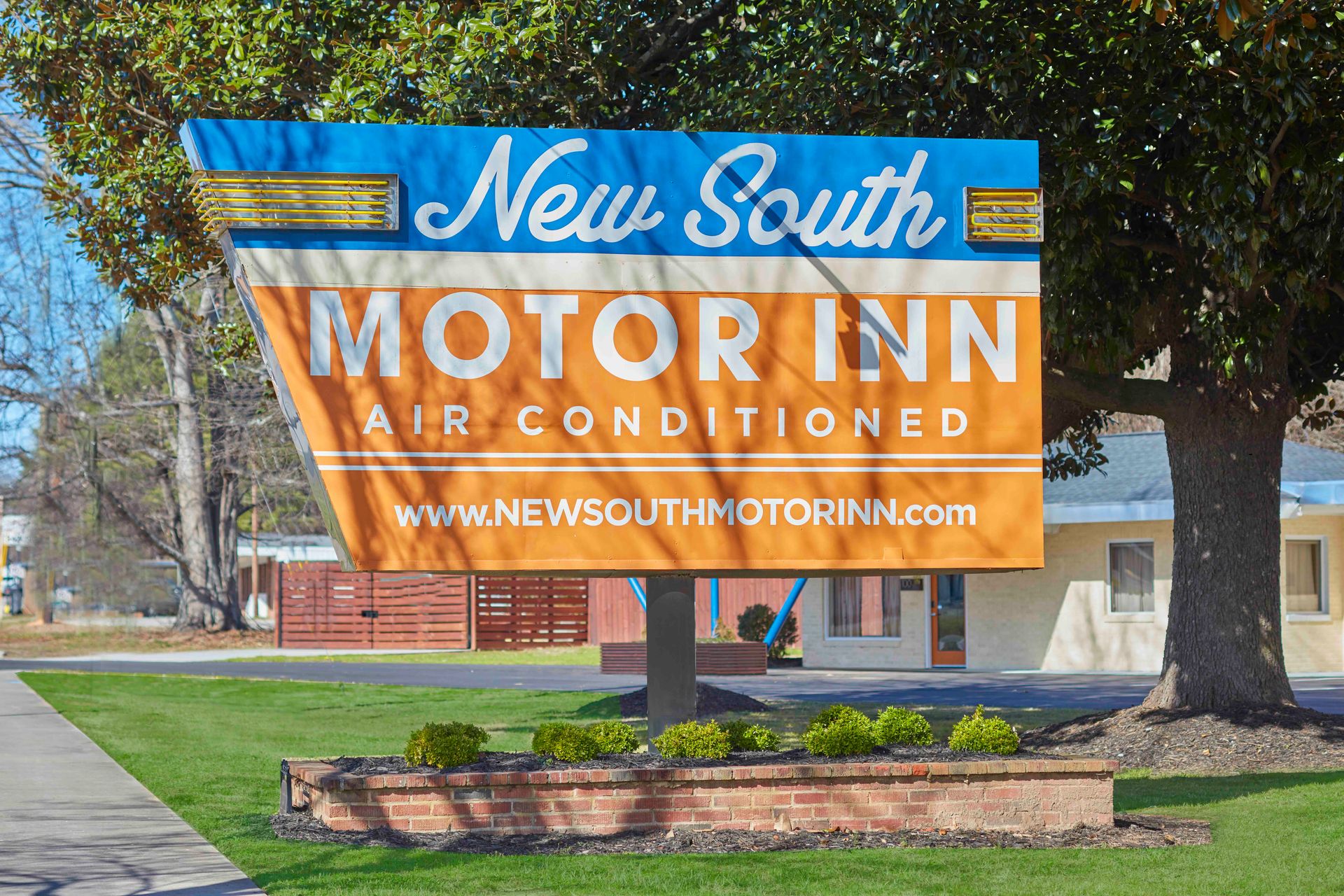 Learn More About Us | New South Motor Inn