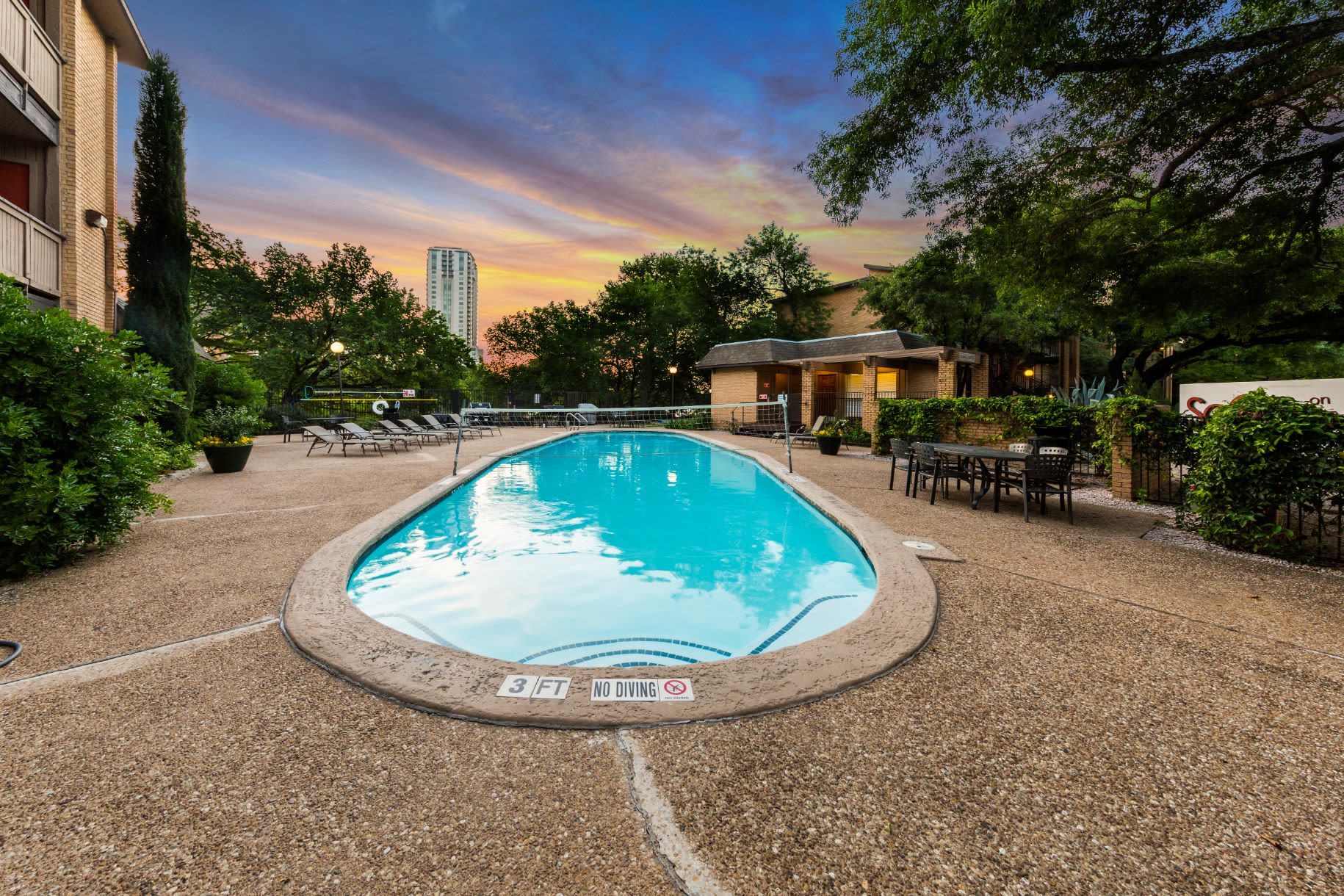Apartments In Austin, TX | SoCo on The Lake