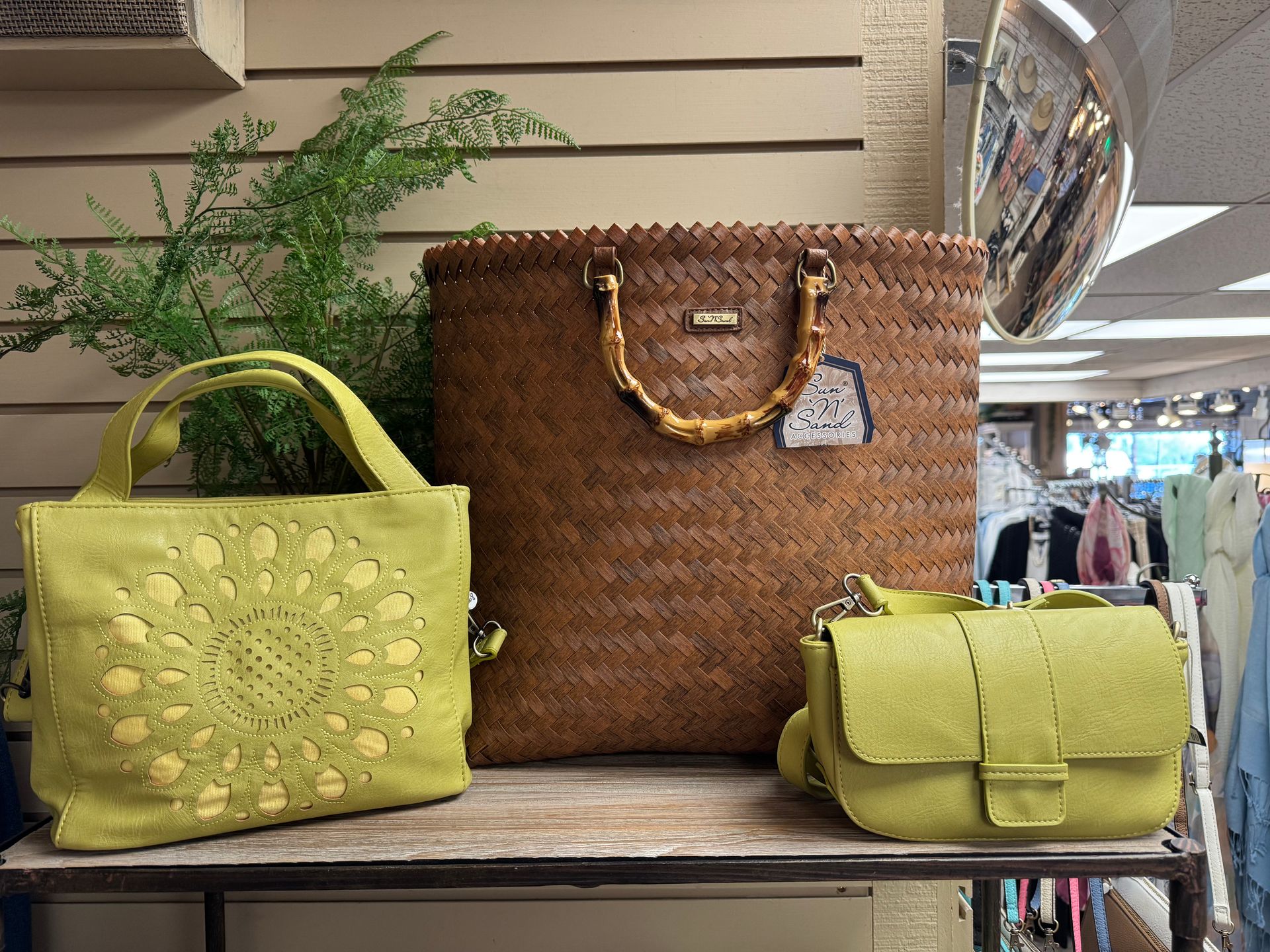 Women's Clothing & Accessories | Fiddlesticks | Yakima & Ellensburg, WA