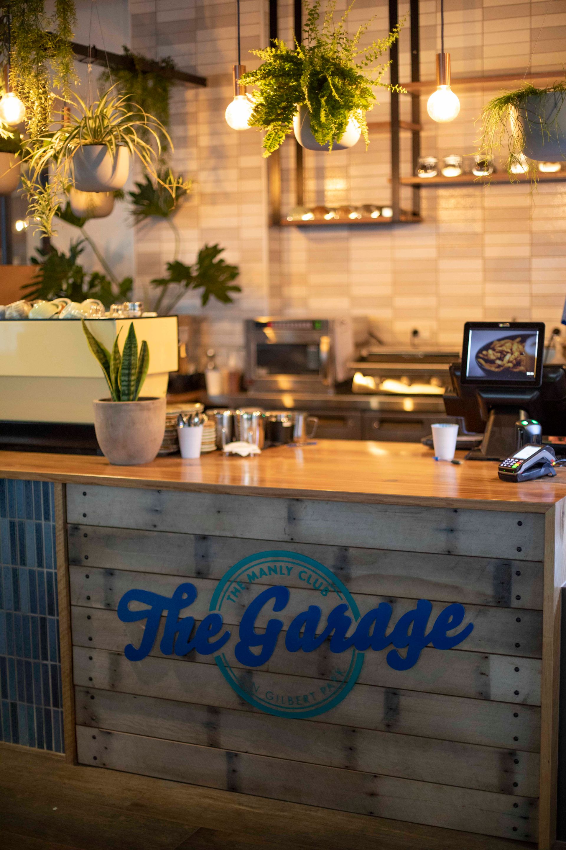 DINE & DRINK | THE MANLY CLUB ON GILBERT PARK