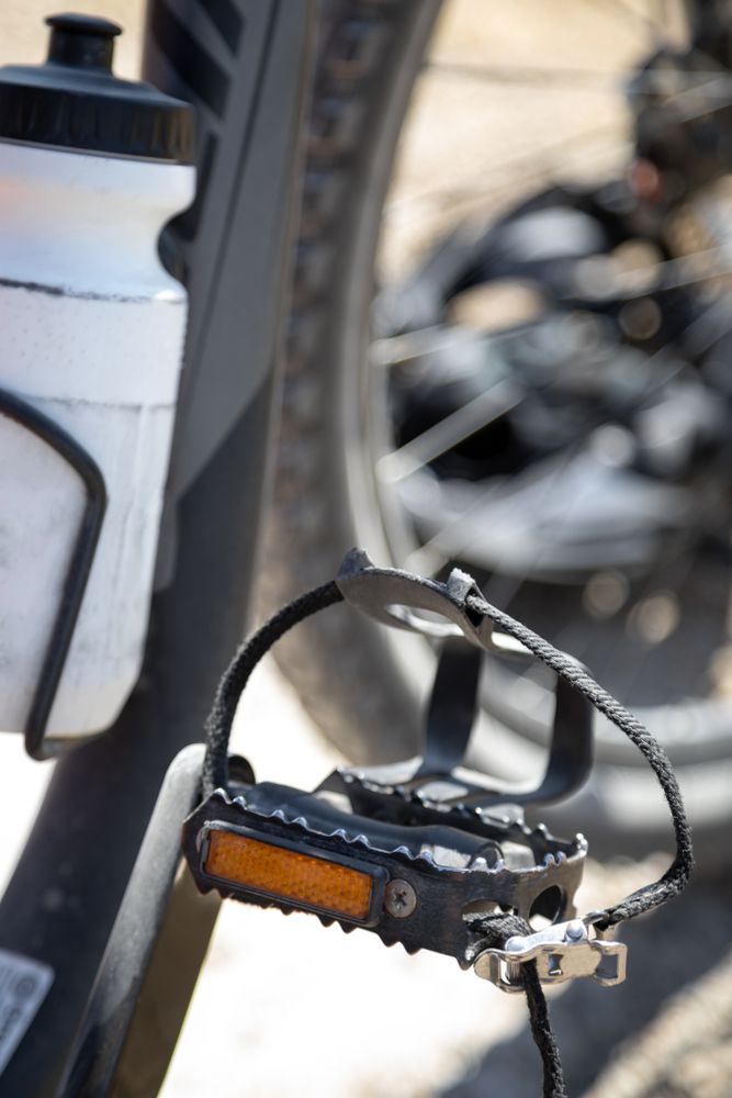 Cycling with Cleats and Clipless Pedals: A Complete Guide for Beginners