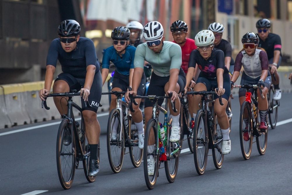 Bicycle Etiquette Guide: Rules & Safety Tips for Cyclists