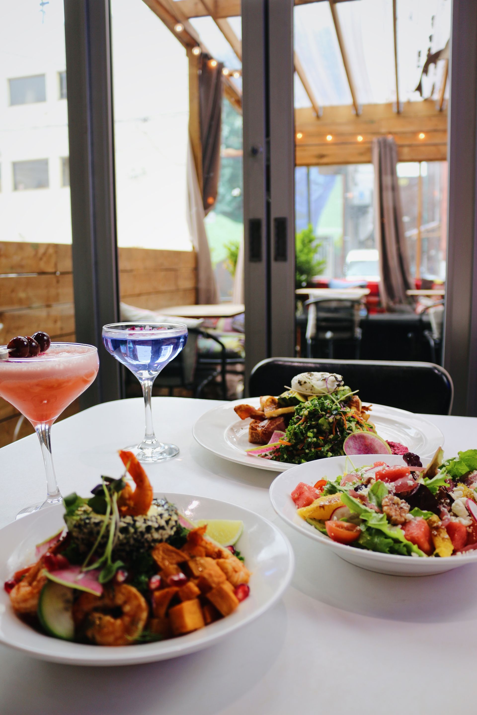 Toronto Restaurant & Patio - Old School YYZ