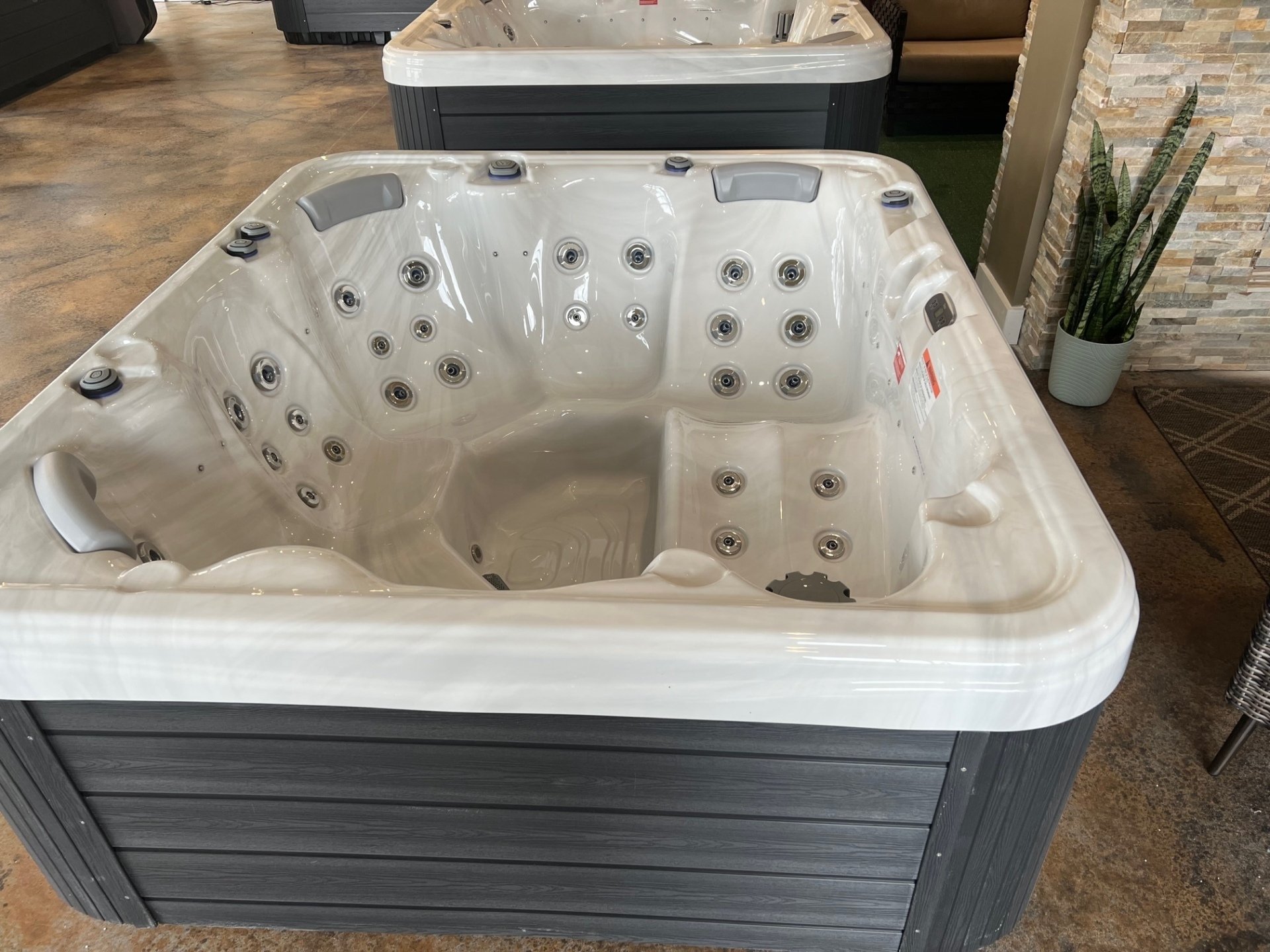View Our Gallery | Centennial, CO | Wellis Hot Tubs