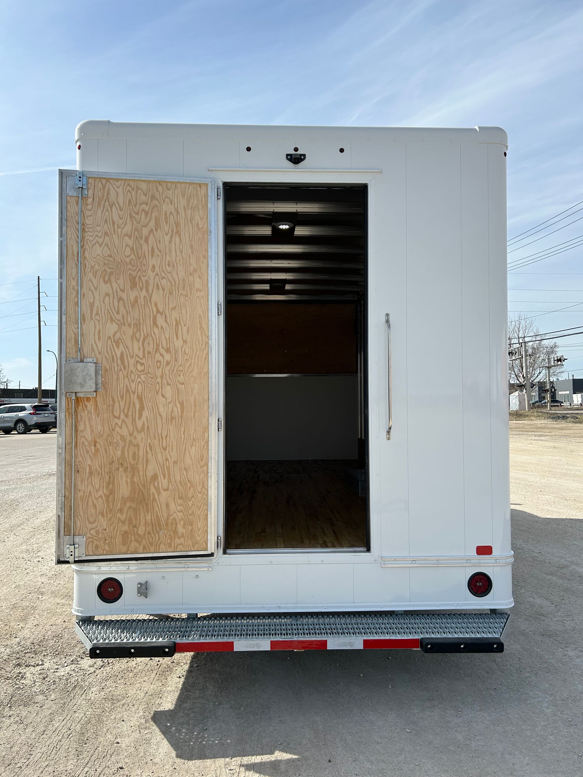 Dry Freight Truck Bodies | International Truck Body (ITB)