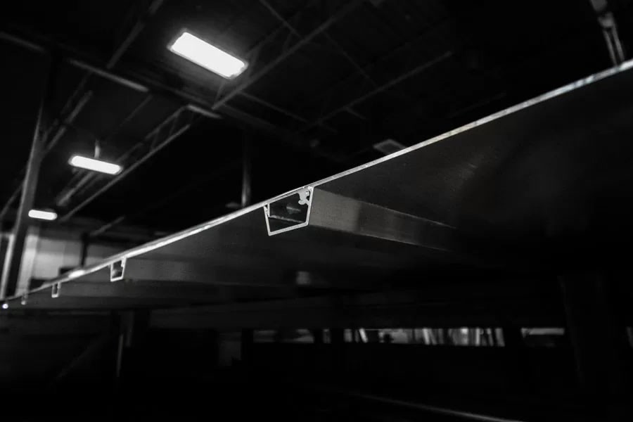 Home | International Truck Body | Built Stronger-To Last Longer