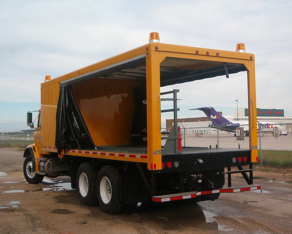 Curtain Sider Truck Bodies | International Truck Bodies
