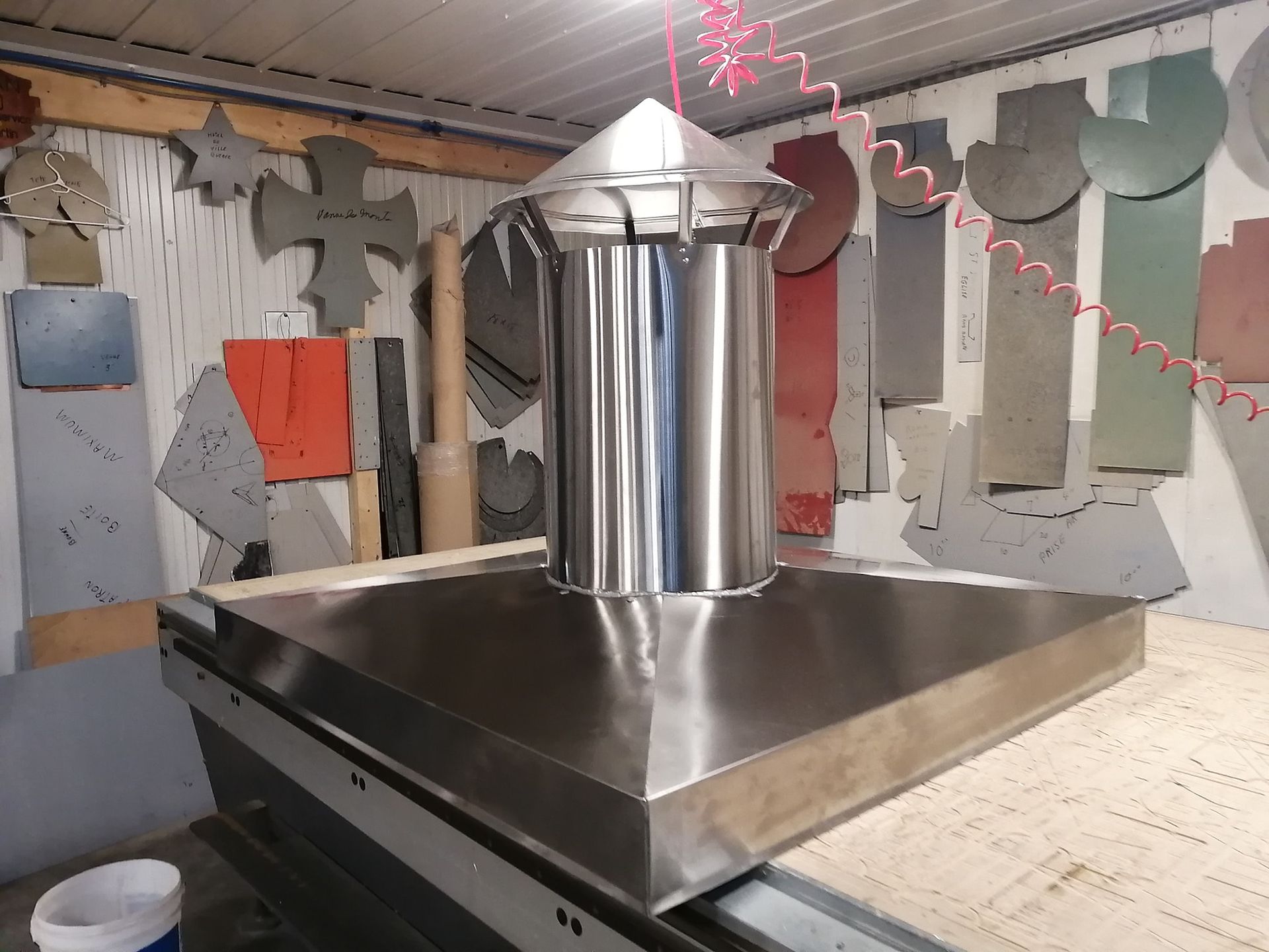 Cap et recouvrement de cheminée | Ferblanterie R. Martin