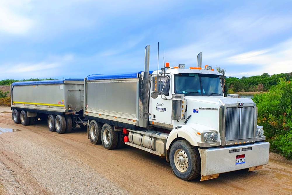 Gallery | Robbo's Tipper Hire