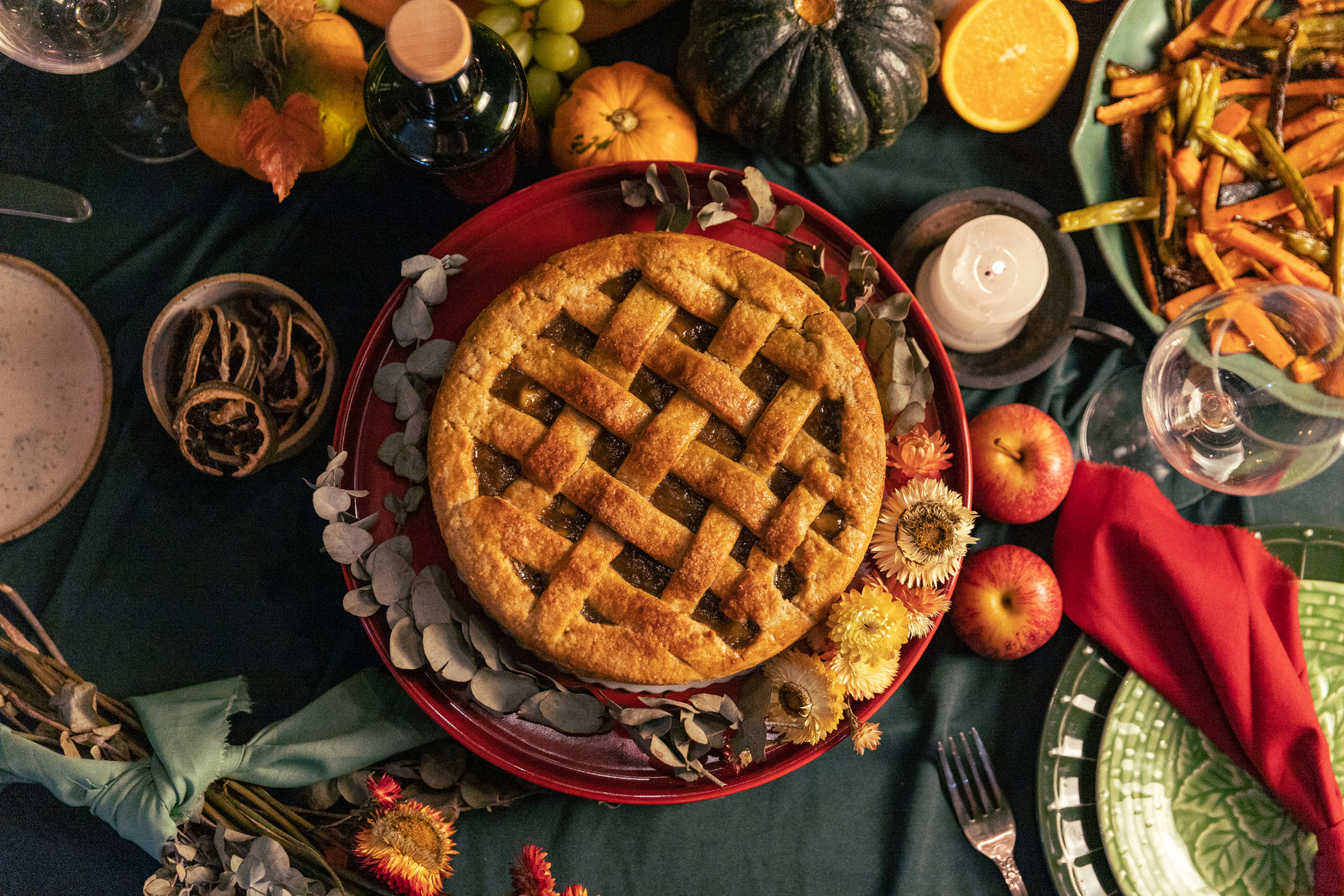 The Ultimate Guide for a Stress-Free Thanksgiving Celebration
