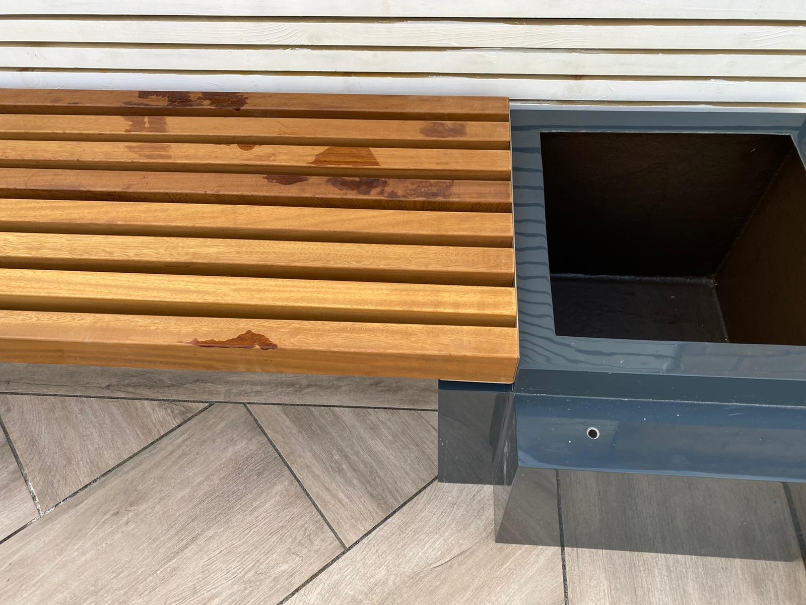 Uni-qa Square Bench Seating | Add a Modern Touch to Your Outdoor Space