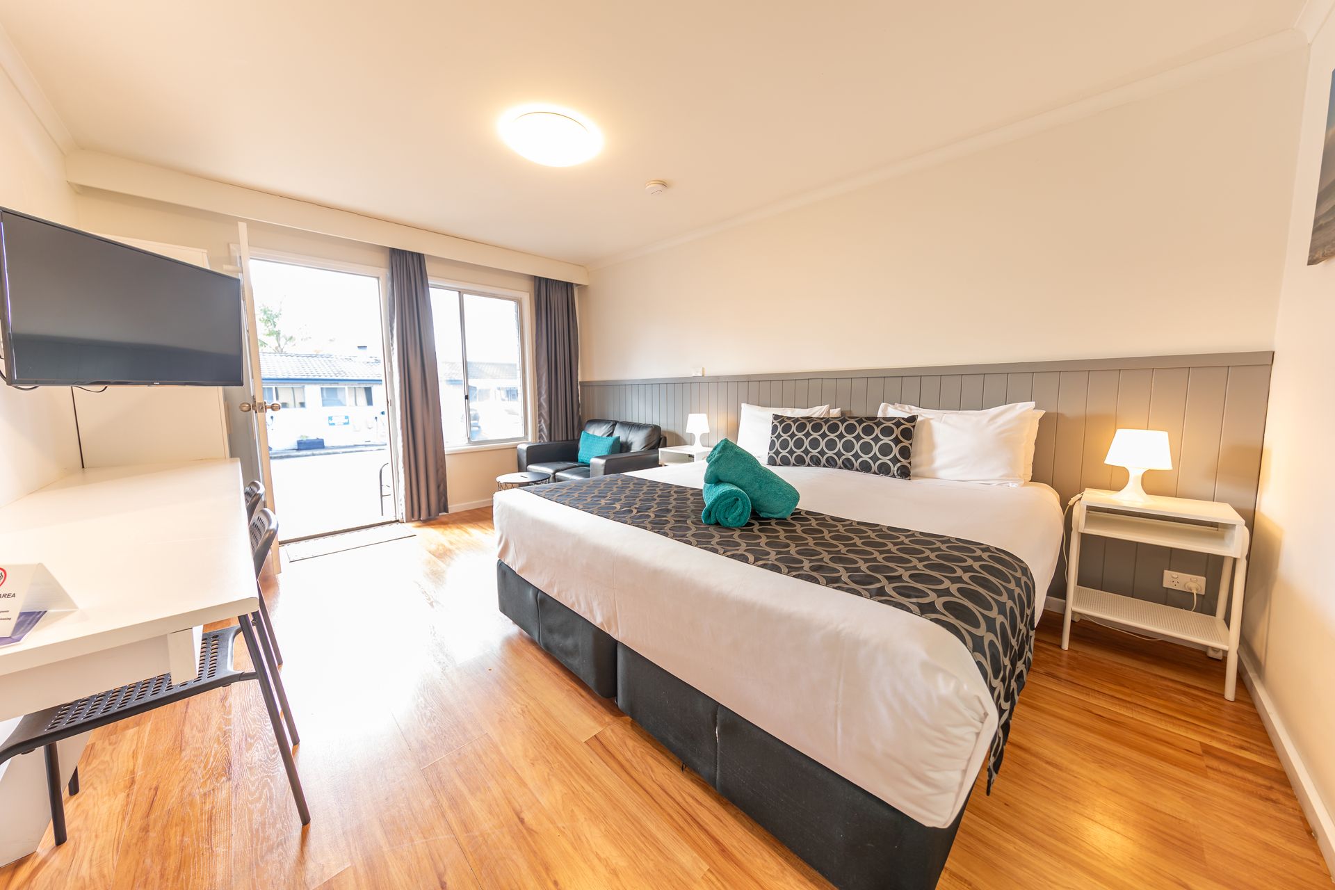 Gallery - Eden and Eden Motel