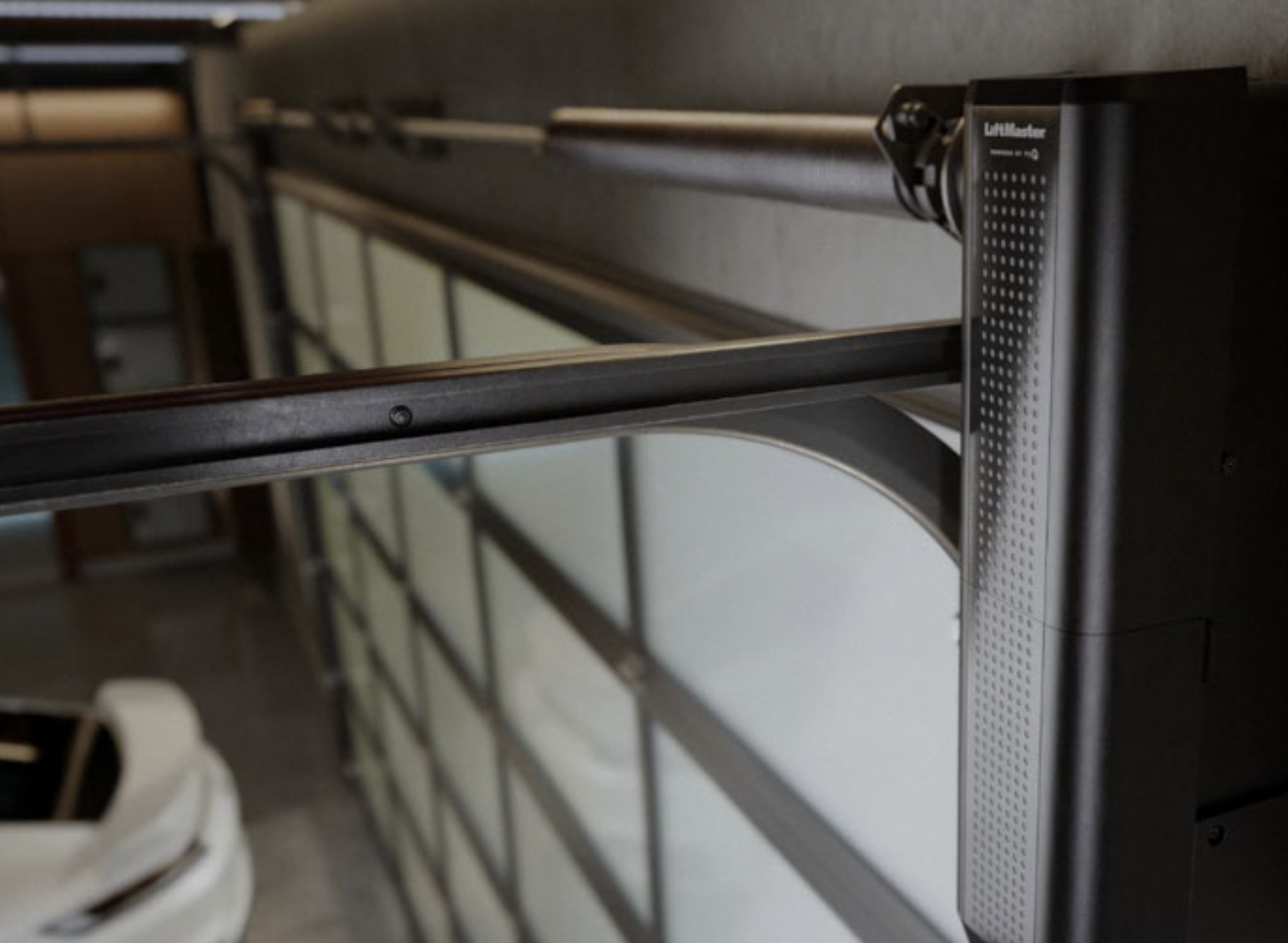 Liftmaster 98032 Ultra Quiet, Wall Mount Opener - Plano Overhead Door