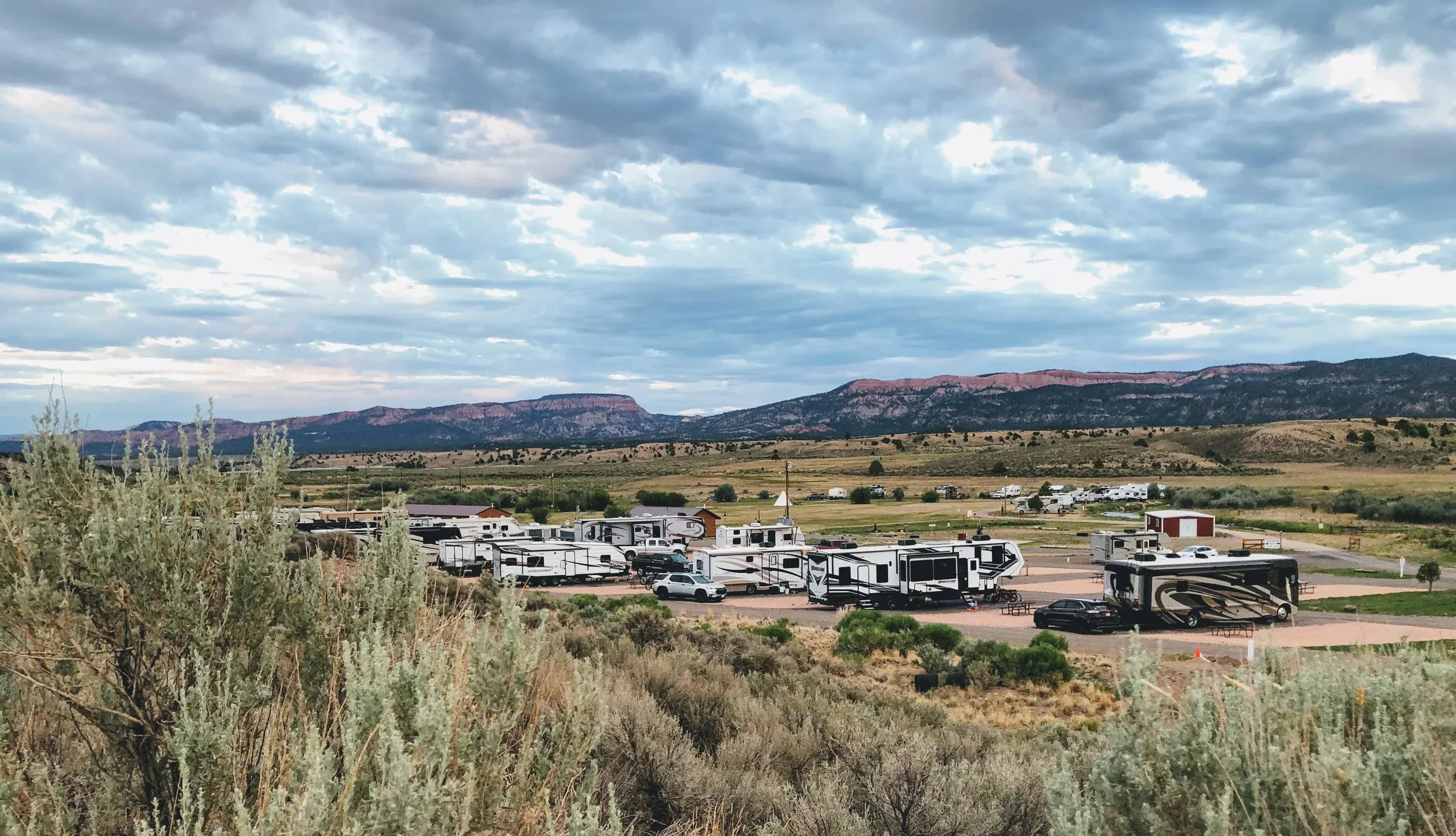 Bryce Canyon Getaway - The Riverside Ranch
